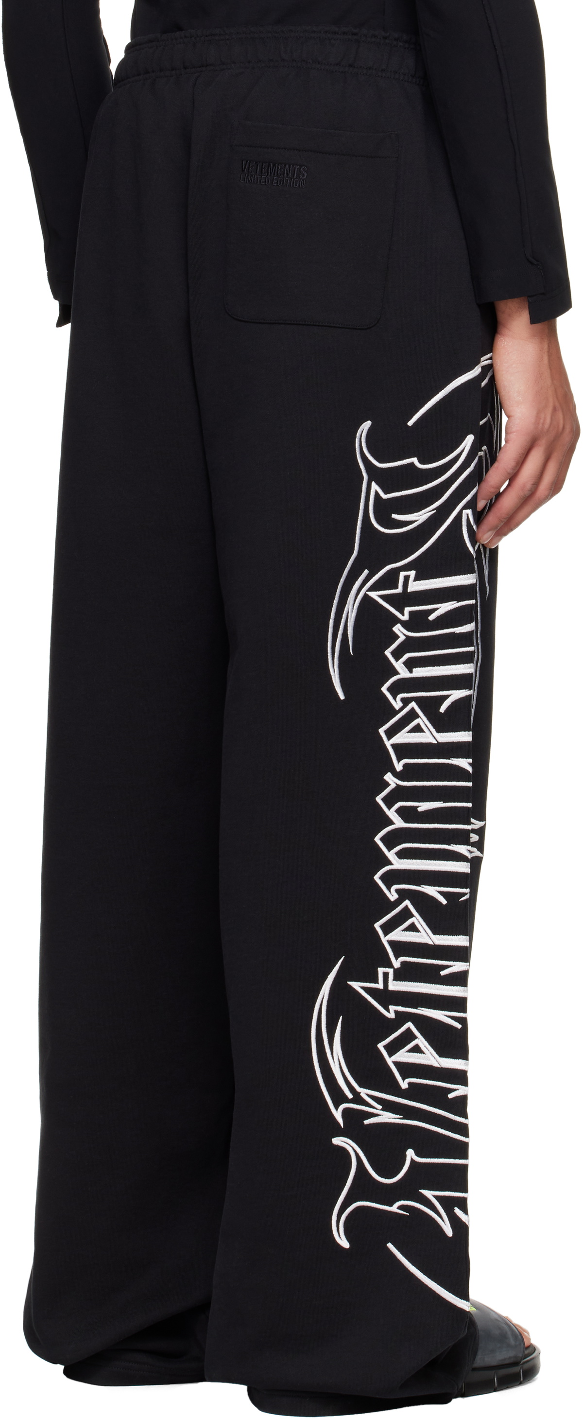 VETEMENTS Black Metal Embroidered Sweatpants Vetements