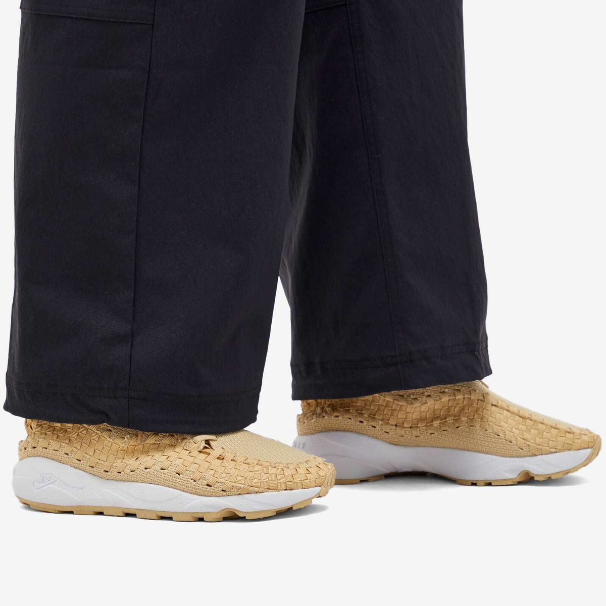 Nike Women's W AIR WOVEN FOOTSCAPE Sneakers in Sesame/Phantom/White Nike