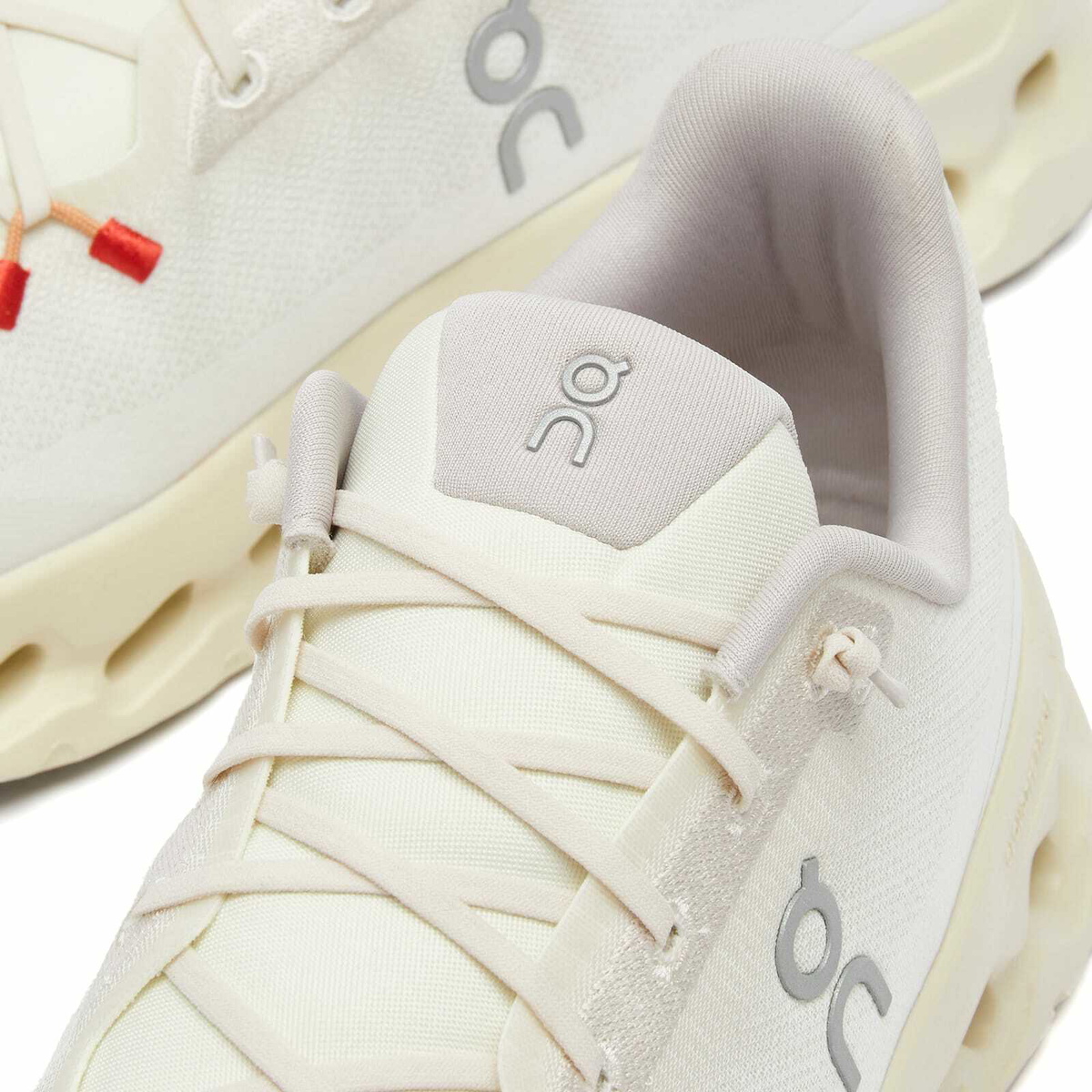 ON Men's Cloudtilt in Sand/Cream On
