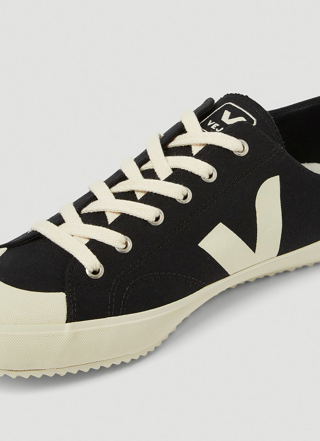 Veja Nova Sneakers VEJA