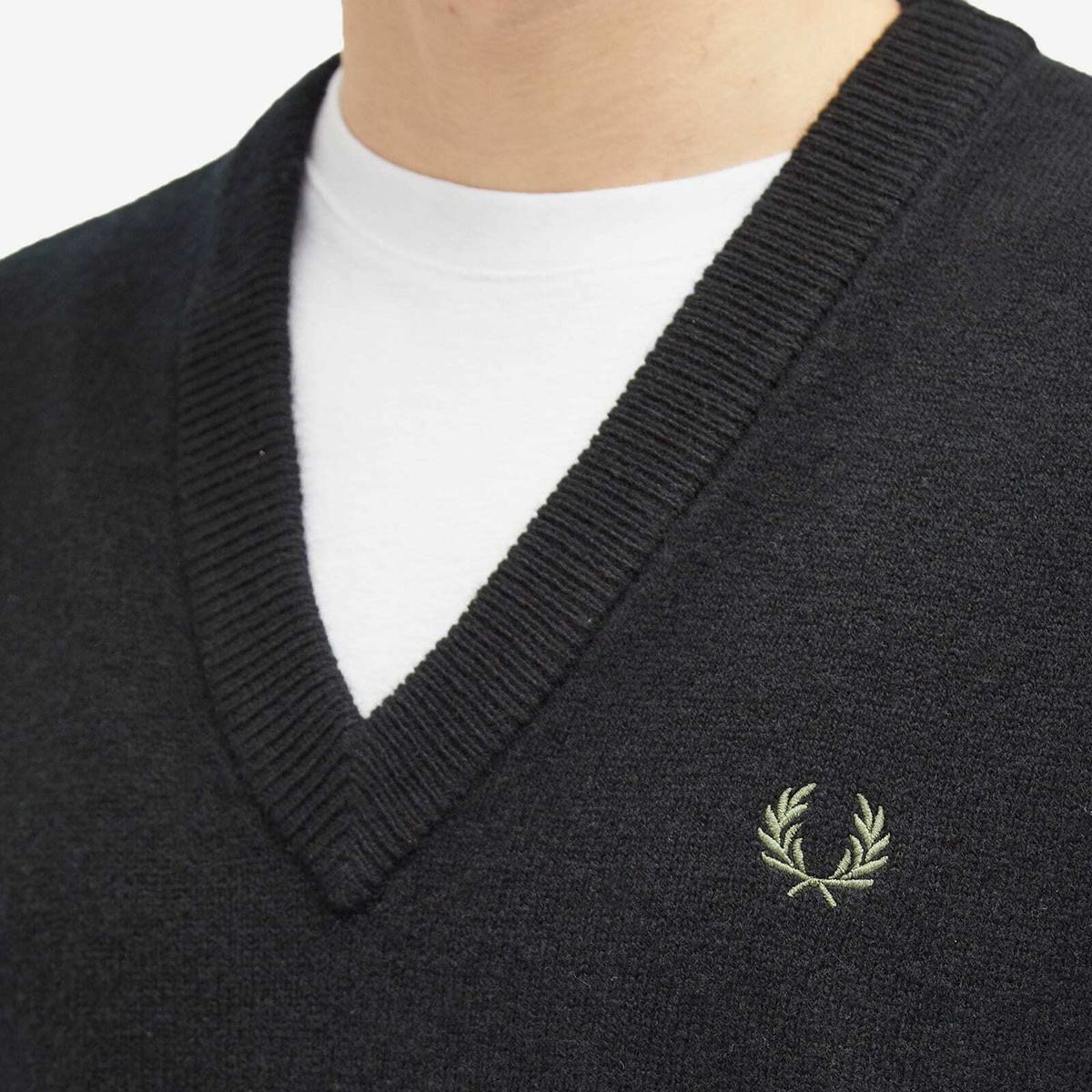 Fred Perry Men's Lambswool Knit Vest in Black Fred Perry