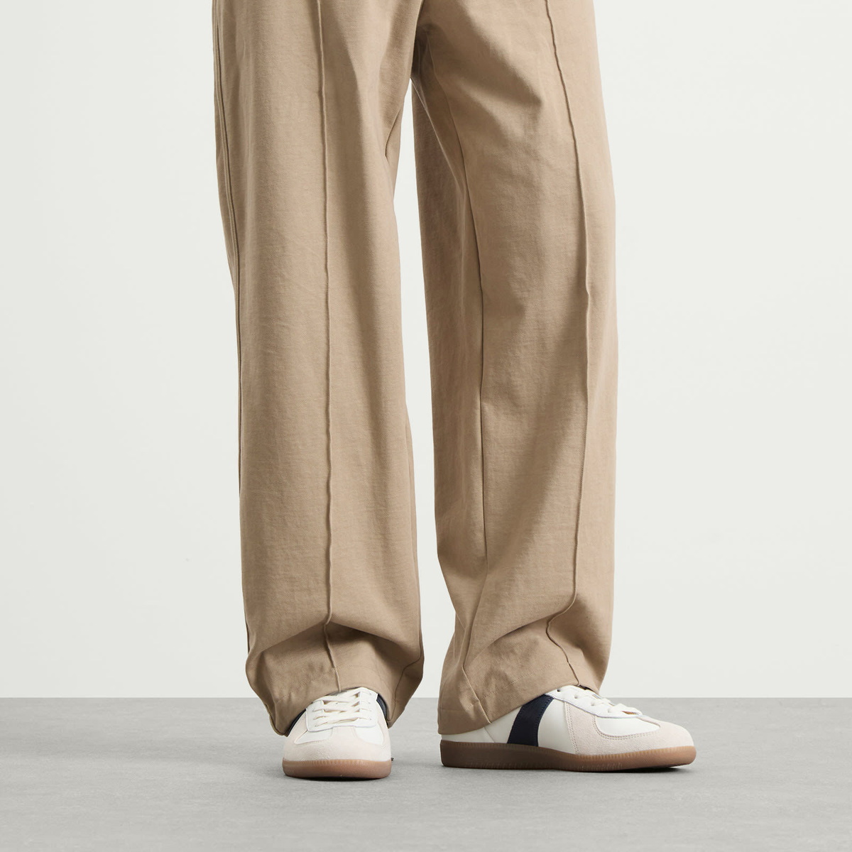 Adidas Bw Army Sneaker in Core White/Night Indigo/Gum adidas