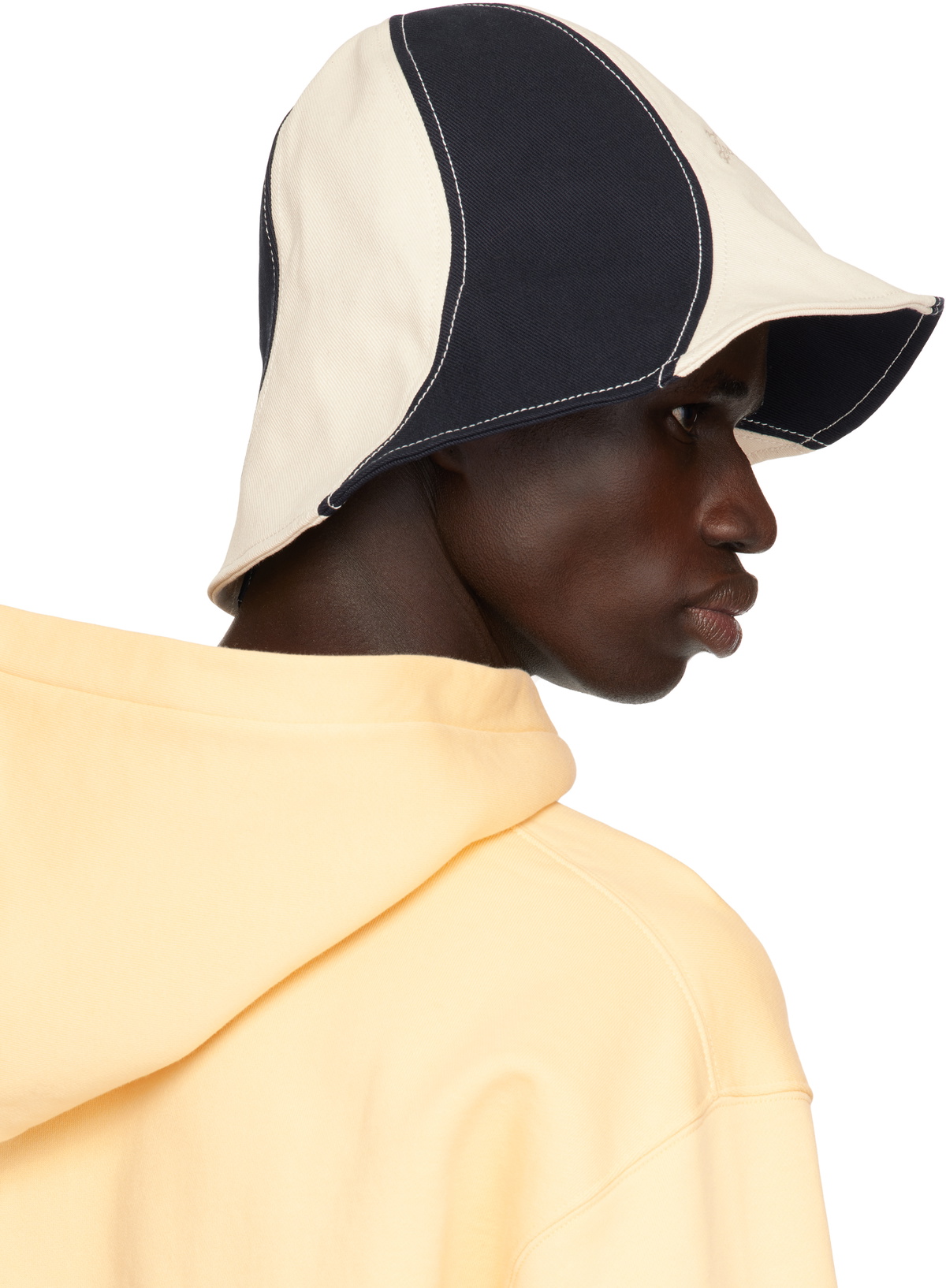JACQUEMUS Off-White & Navy 'Le Bob Gelato' Bucket Hat Jacquemus