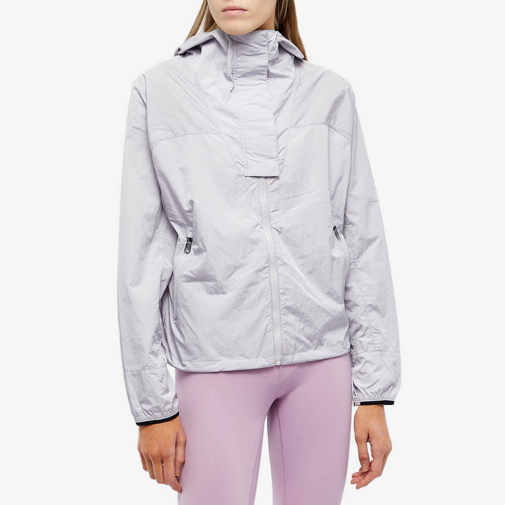 Varley Women's Terrace Windbreaker Jacket in Metallic Ash Grey Varley