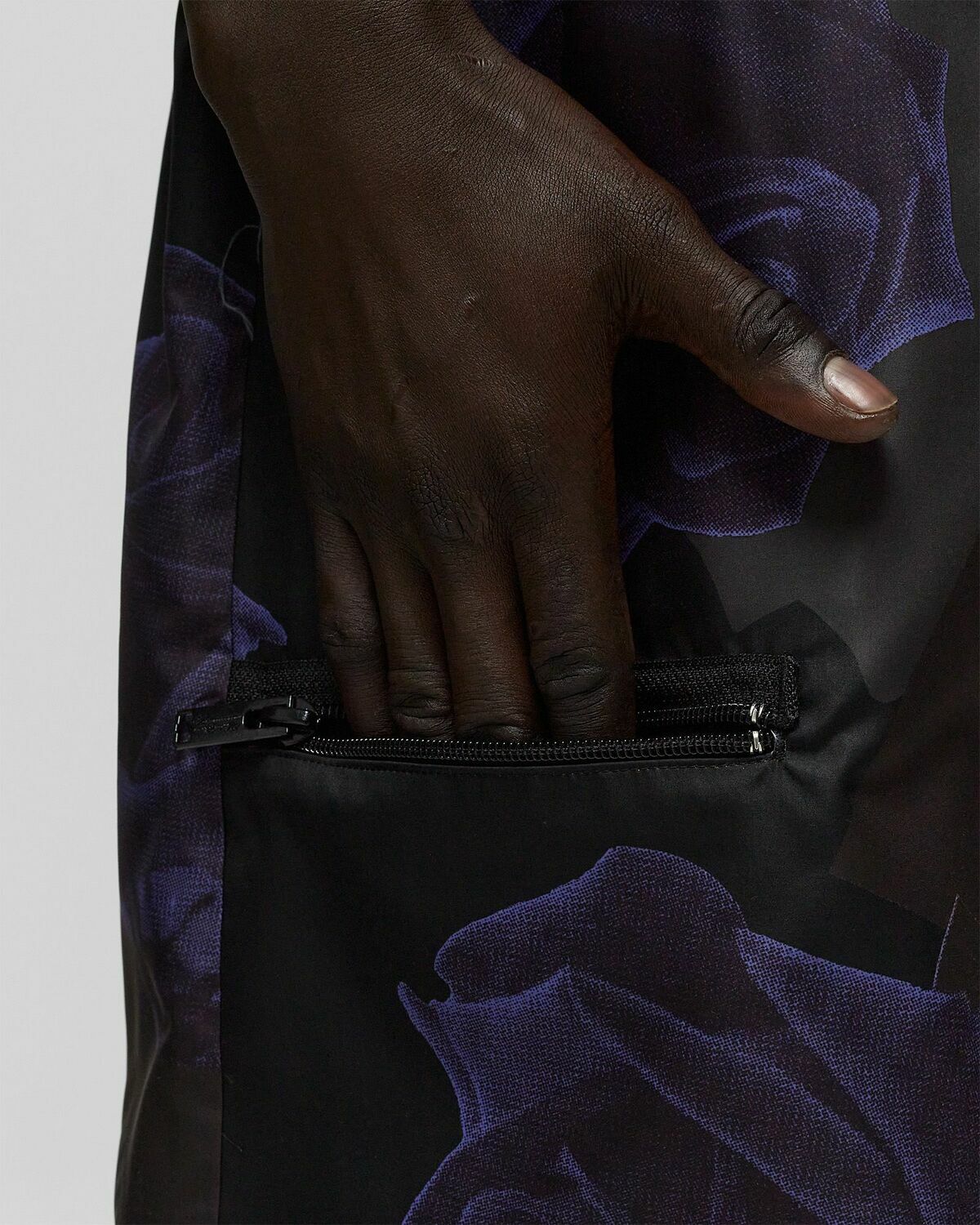 Undercover Rose Shorts Black/Purple Casual Shorts Undercover
