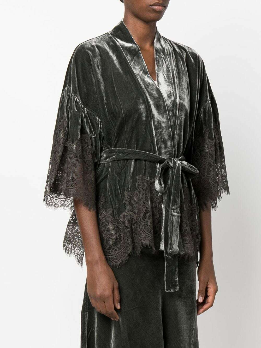 GOLDHAWK - Velvet Short Kimono Goldhawk