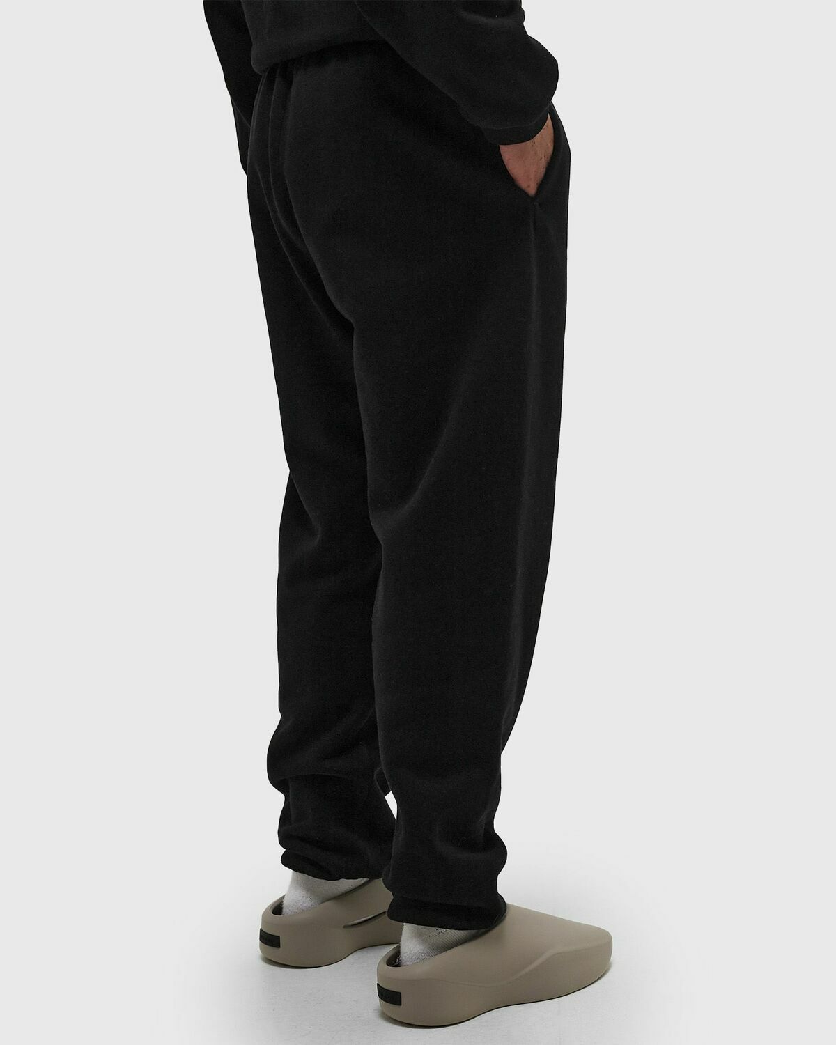 Fear Of God Essentials Fleece Essential Sweatpant Black Fear Of God ...