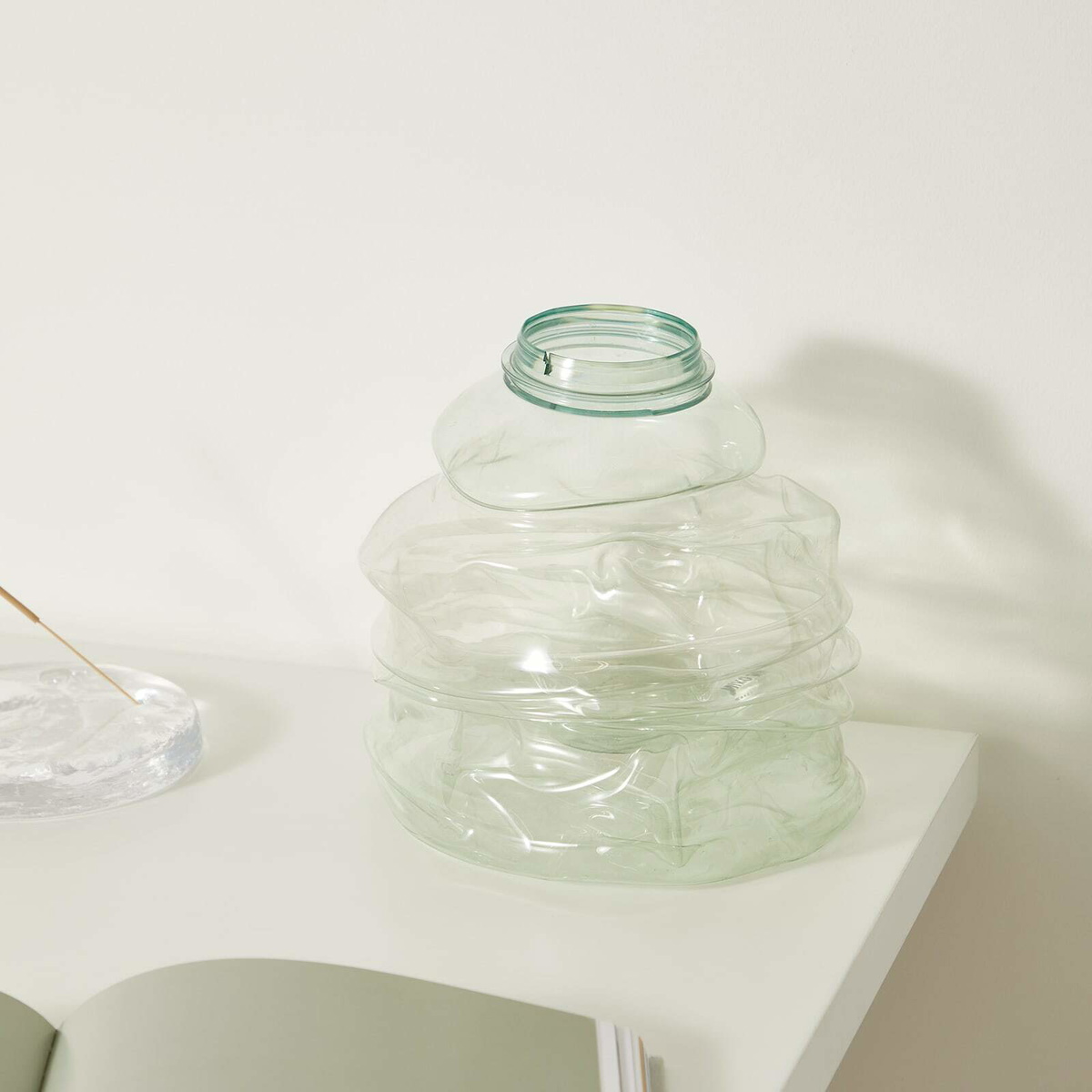 Niko June Men's Eros Torso Vase Small in Green NIKO JUNE