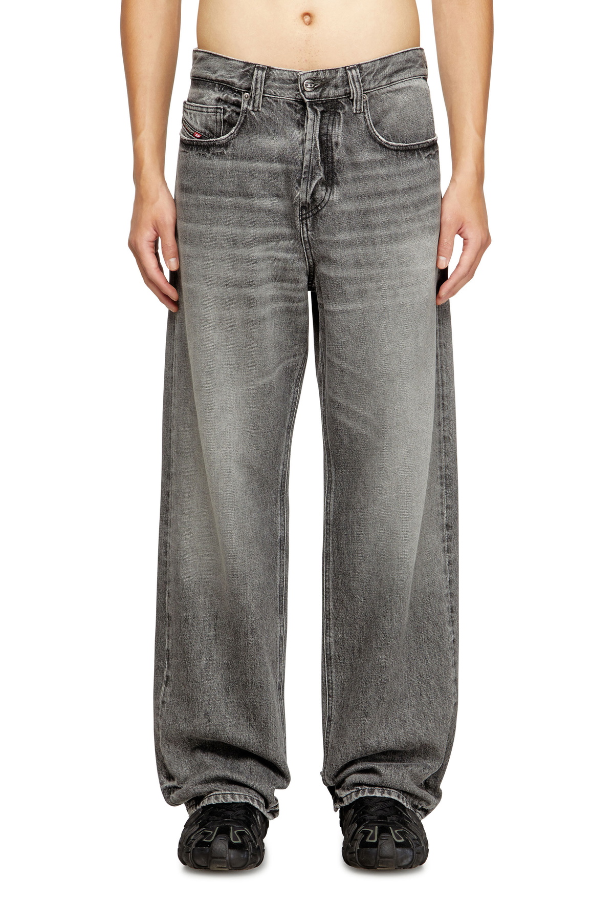 Diesel Relaxed Jeans - 2001 D-Macro - Jeans Mens in Grey Diesel