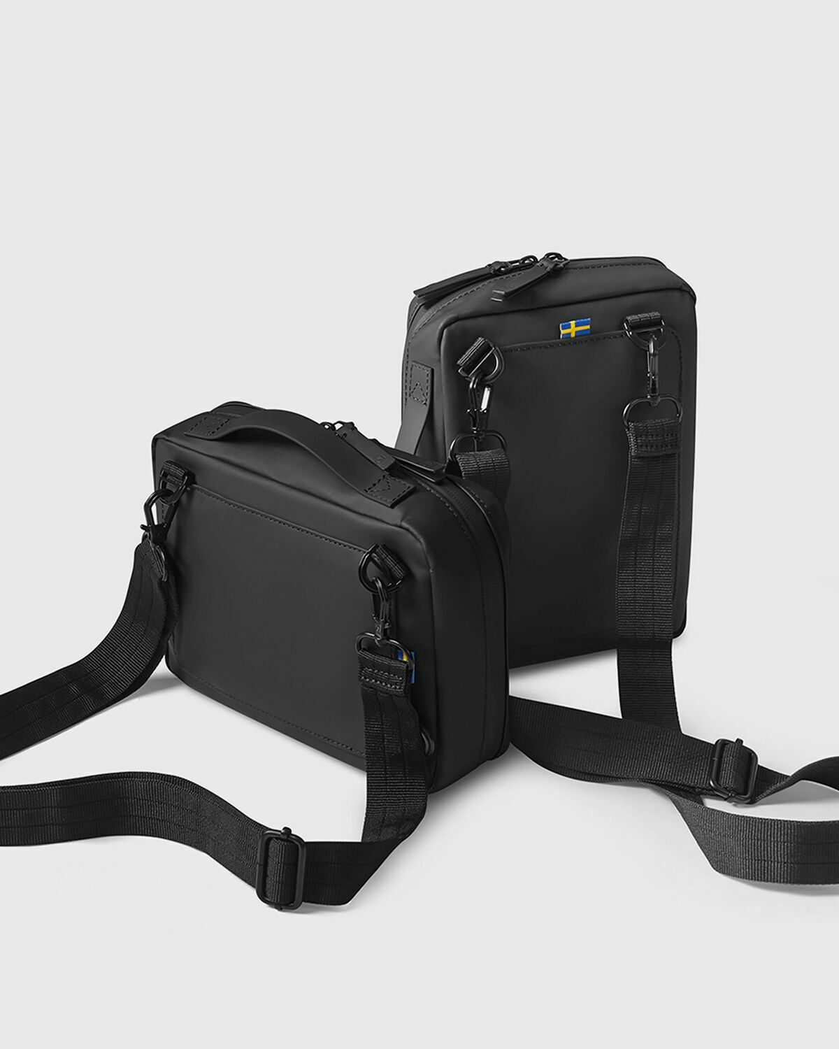 Gaston Luga DÄSH BOX BAG Black Mens Messenger & Crossbody Bag Gaston Luga