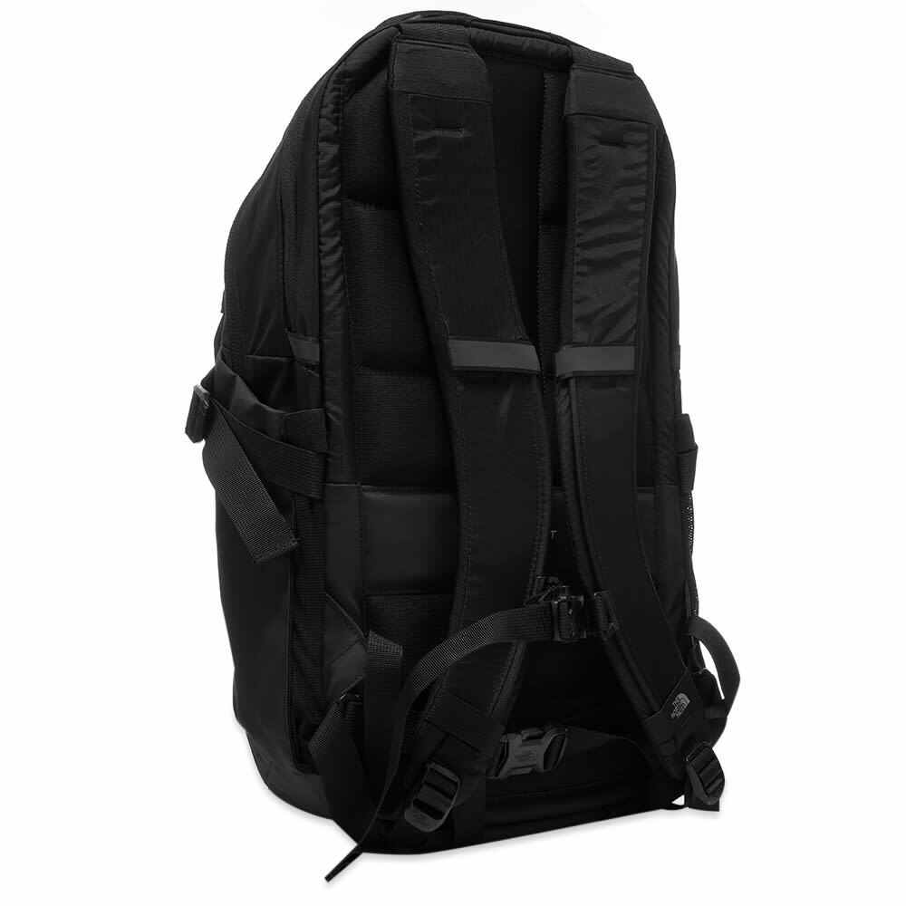 The North Face Men's Recon Backpack in TNF Black The North Face
