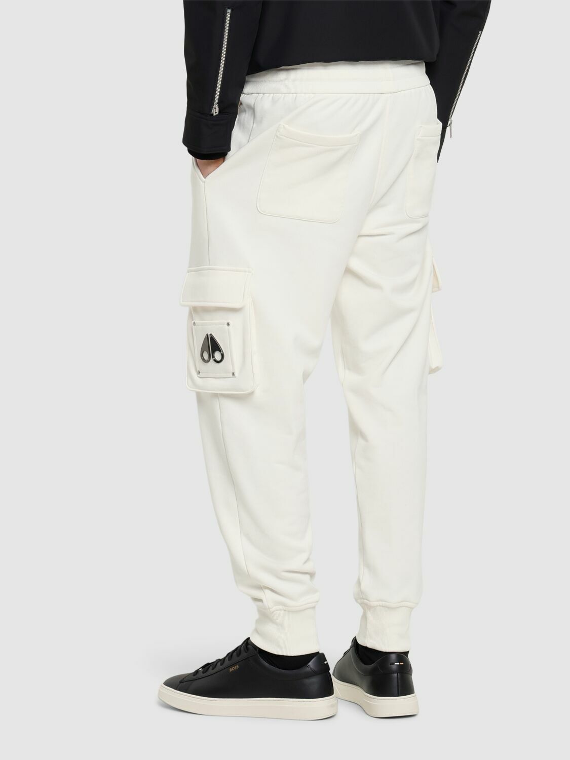 MOOSE KNUCKLES Hartsfield Cargo Pants Moose Knuckles