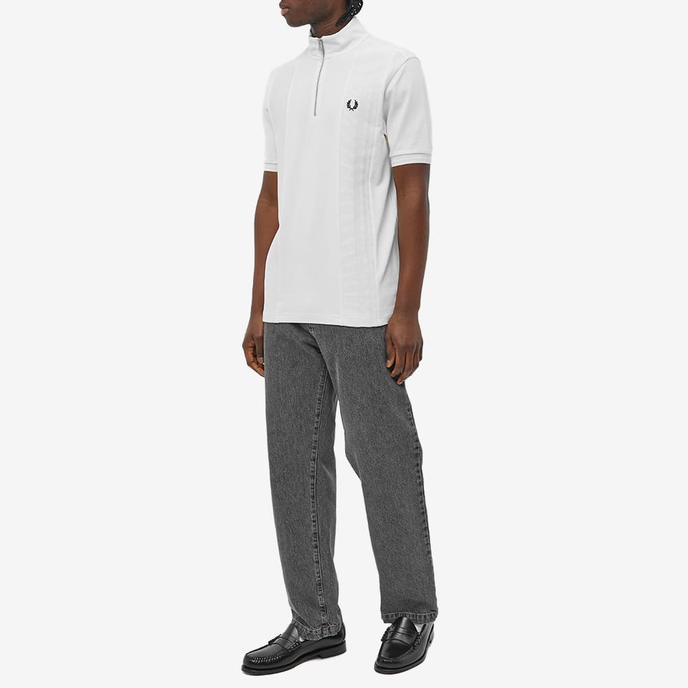 Fred Perry Men's Rib Insert Polo Shirt in Ecru Fred Perry