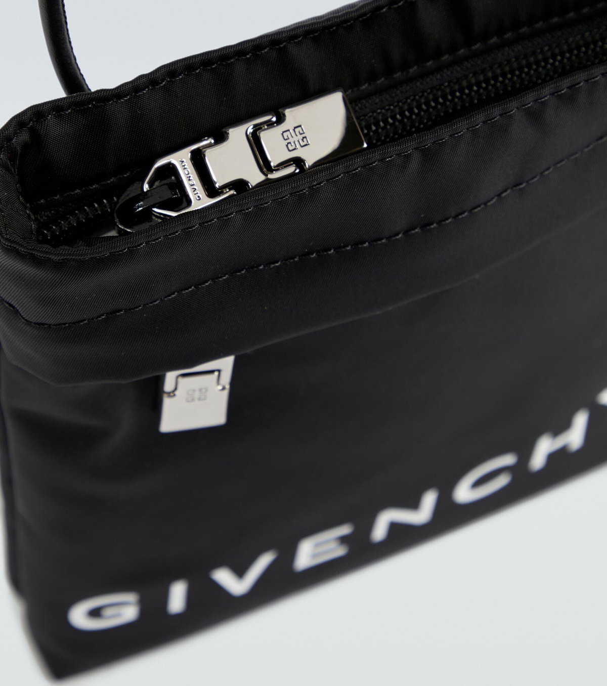 Givenchy - Logo phone pouch Givenchy