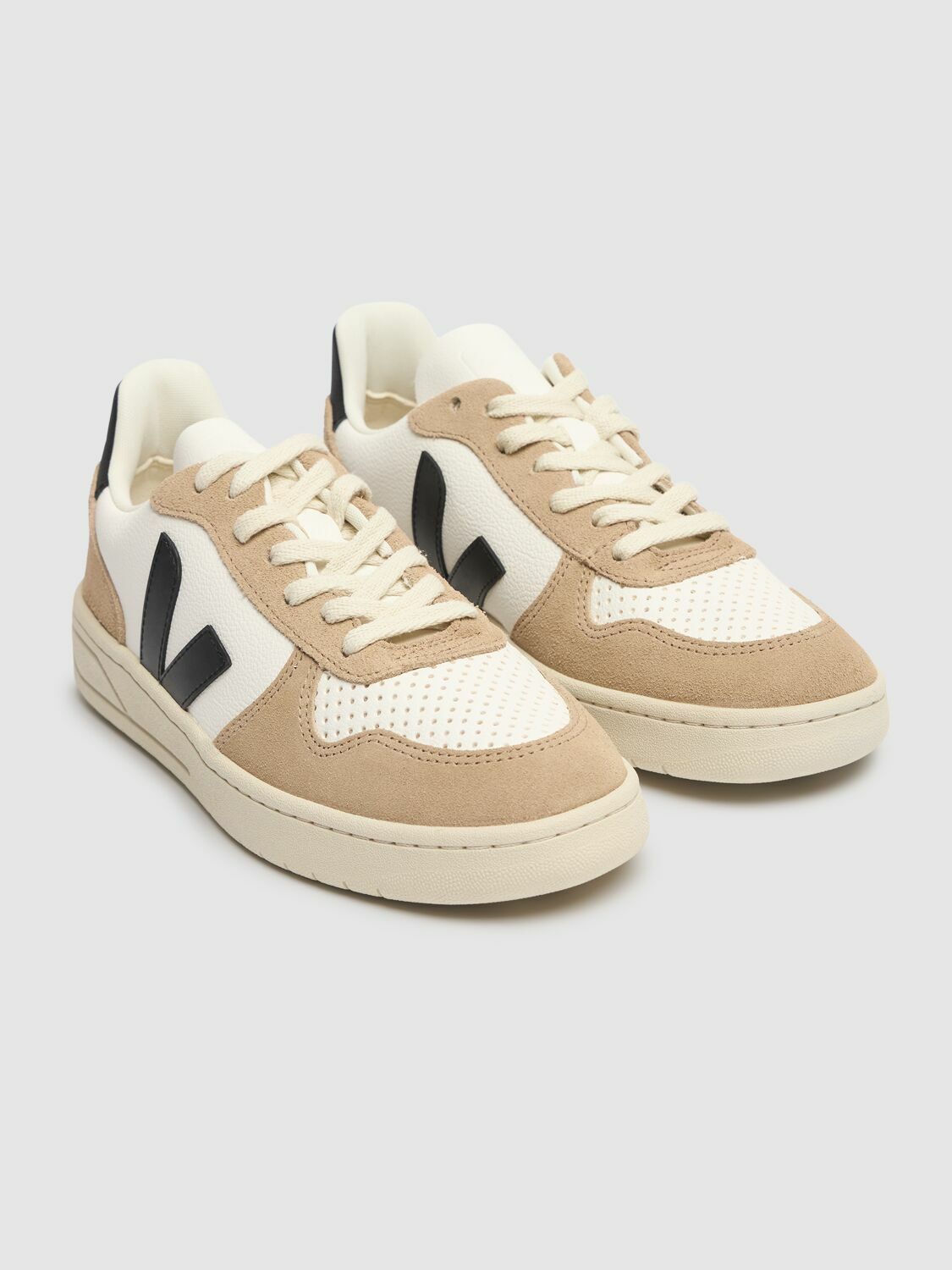 VEJA V-10 Chrome-free Sneakers VEJA