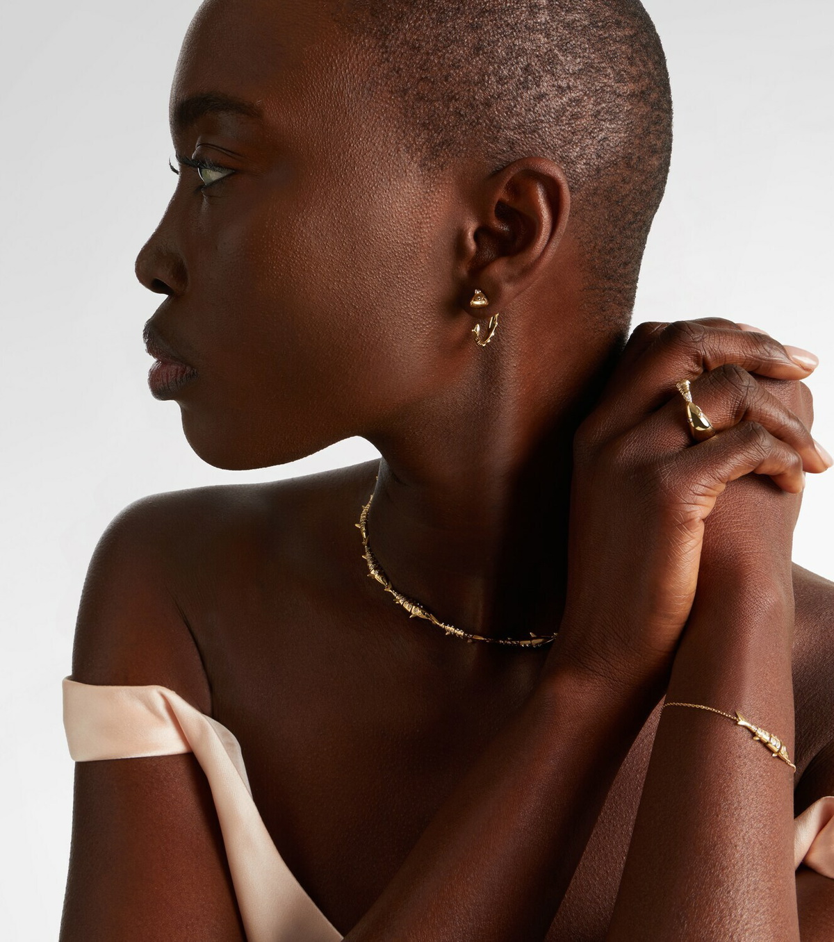 Yvonne Léon Marlin 9kt gold single earring with diamonds Yvonne Leon