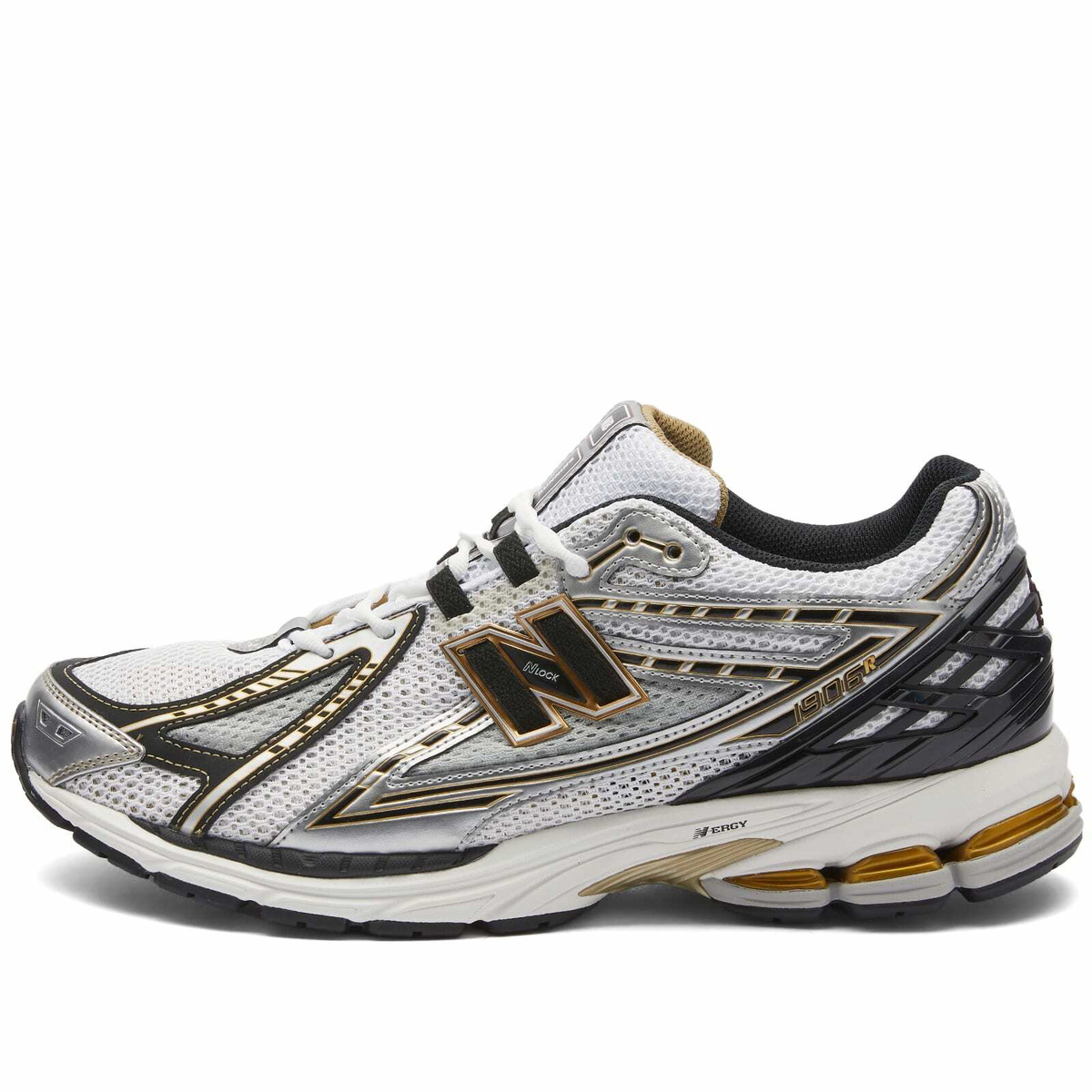 New Balance M1906RA Sneakers in White/Gold New Balance