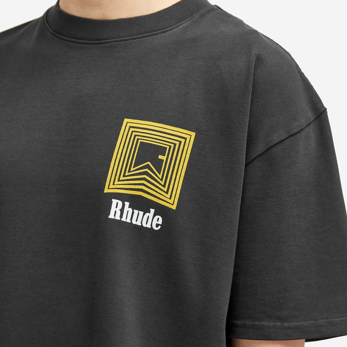 Rhude Men's Chevron logo T-Shirt in Vintage Black Rhude