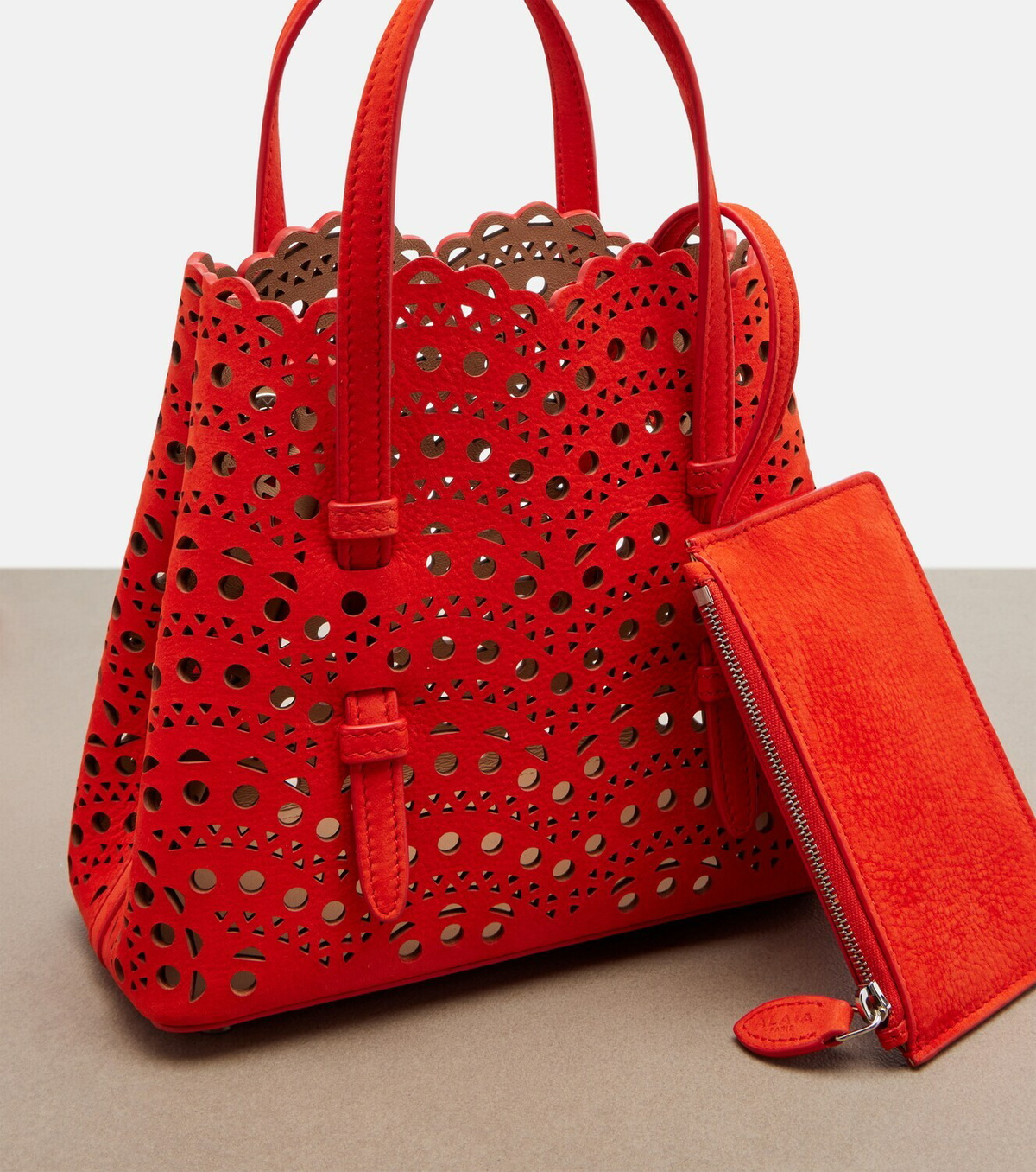 Alaïa Mina 20 Vienne leather tote bag ALAÏA