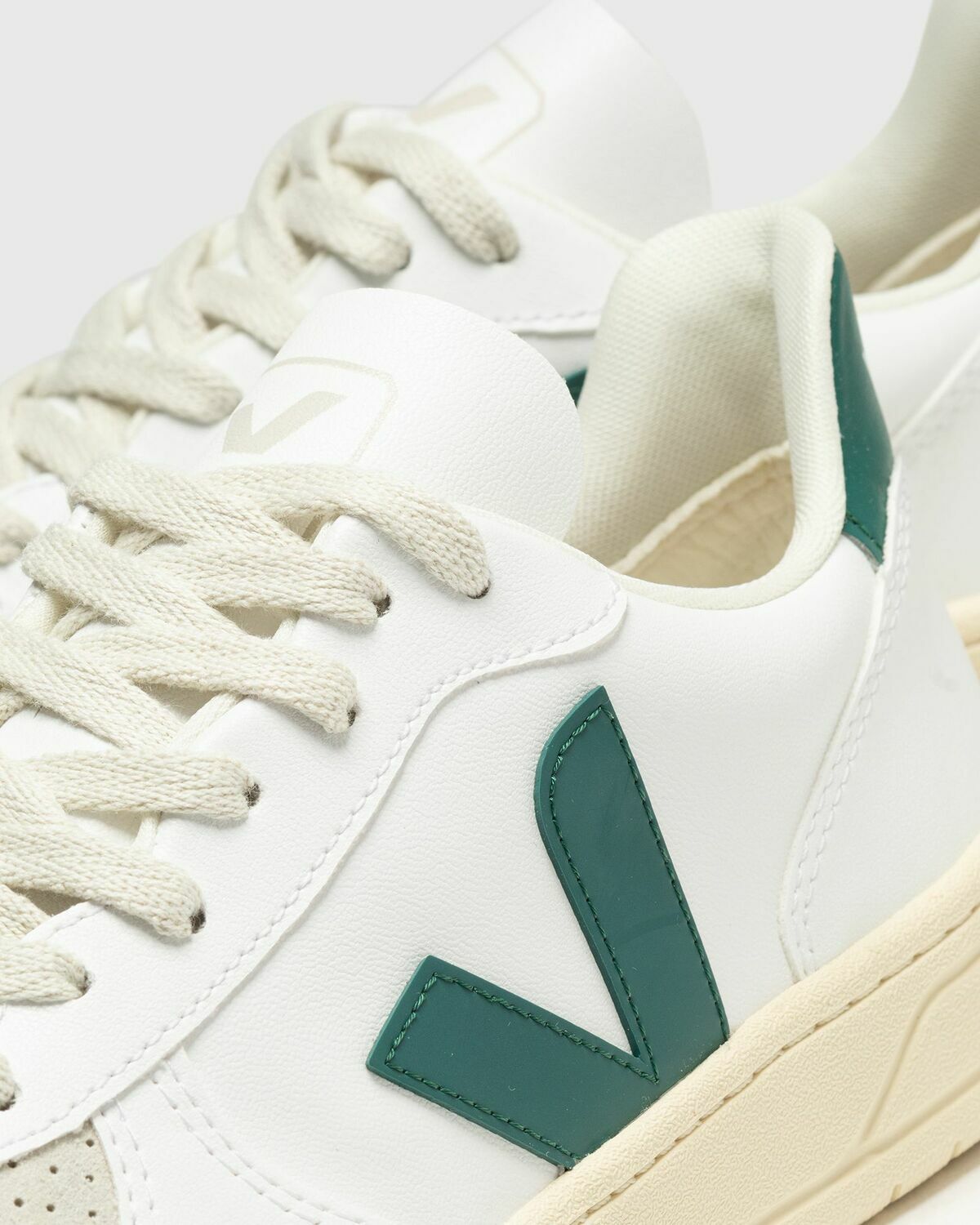 Veja V 10 Green|White Lowtop VEJA