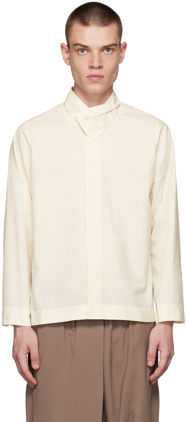 132 5. ISSEY MIYAKE Off-White Mobius Shirt 132 5. ISSEY MIYAKE