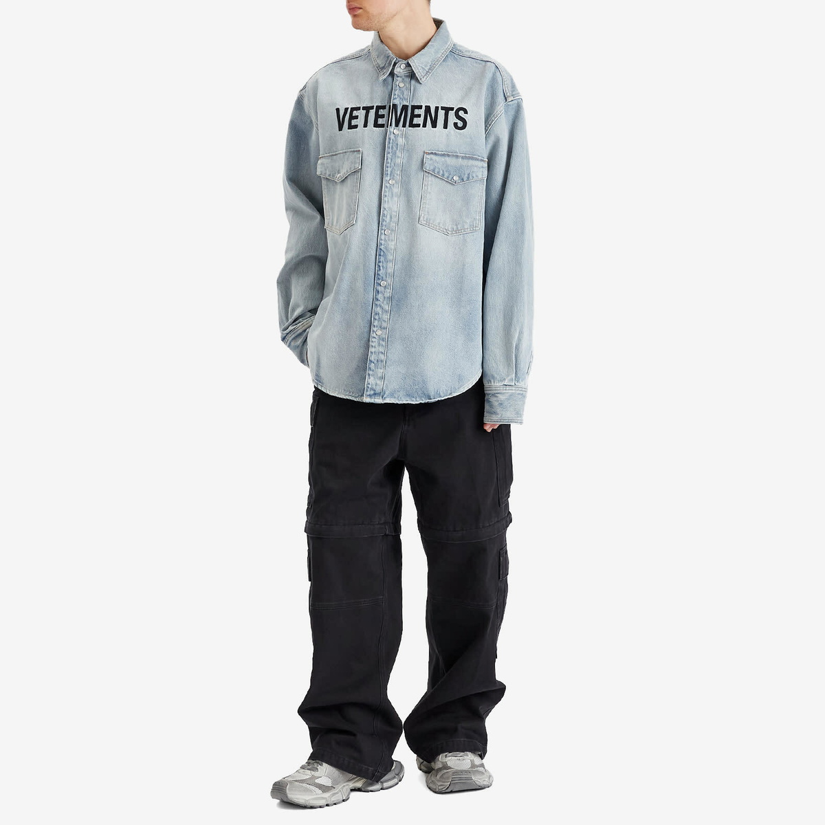 VETEMENTS Men's Embroidered Logo Denim Shirt in Light Blue Vetements