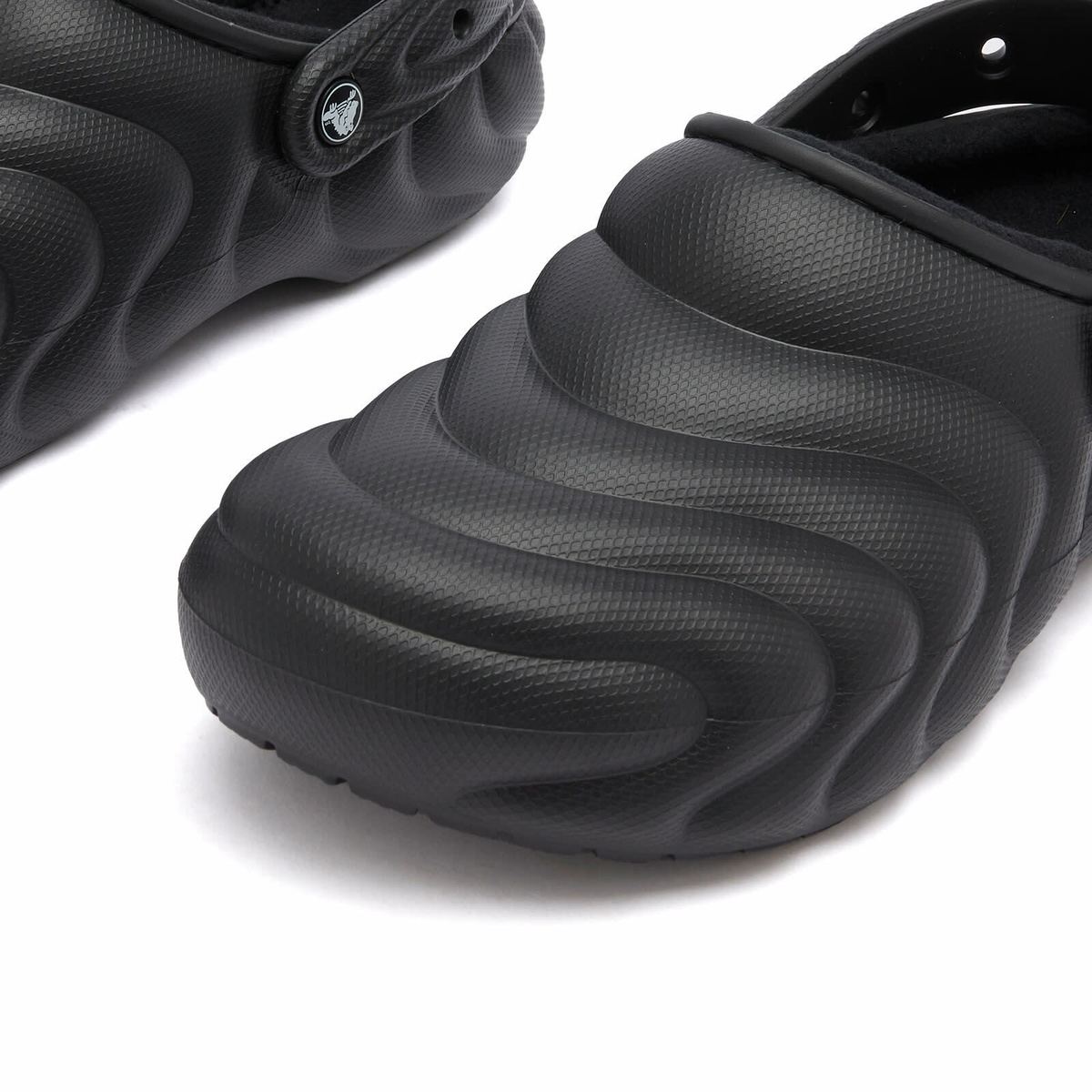 Crocs Classic Overpuff Clog in Black Crocs