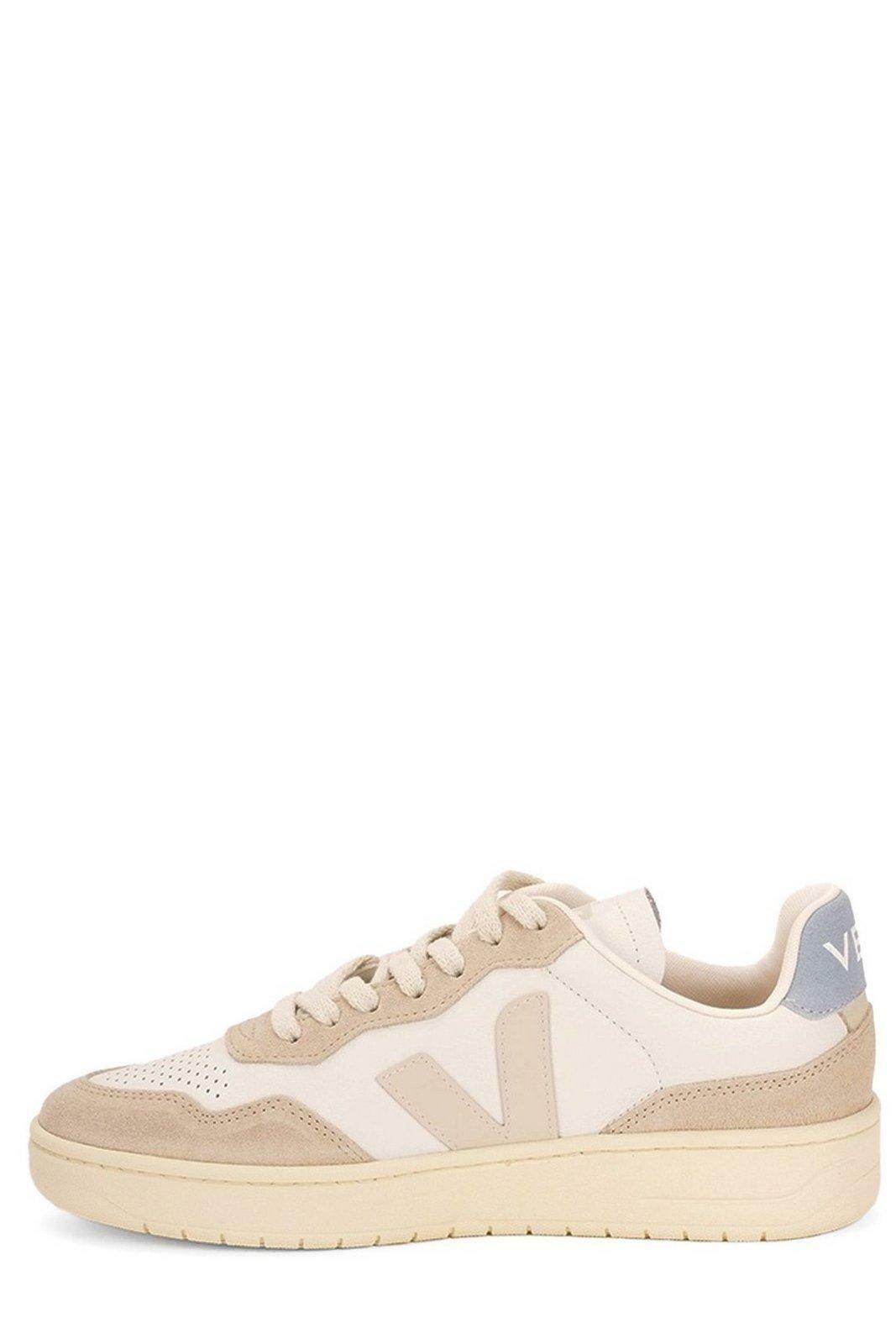 Veja V-90 Low-top Sneakers VEJA