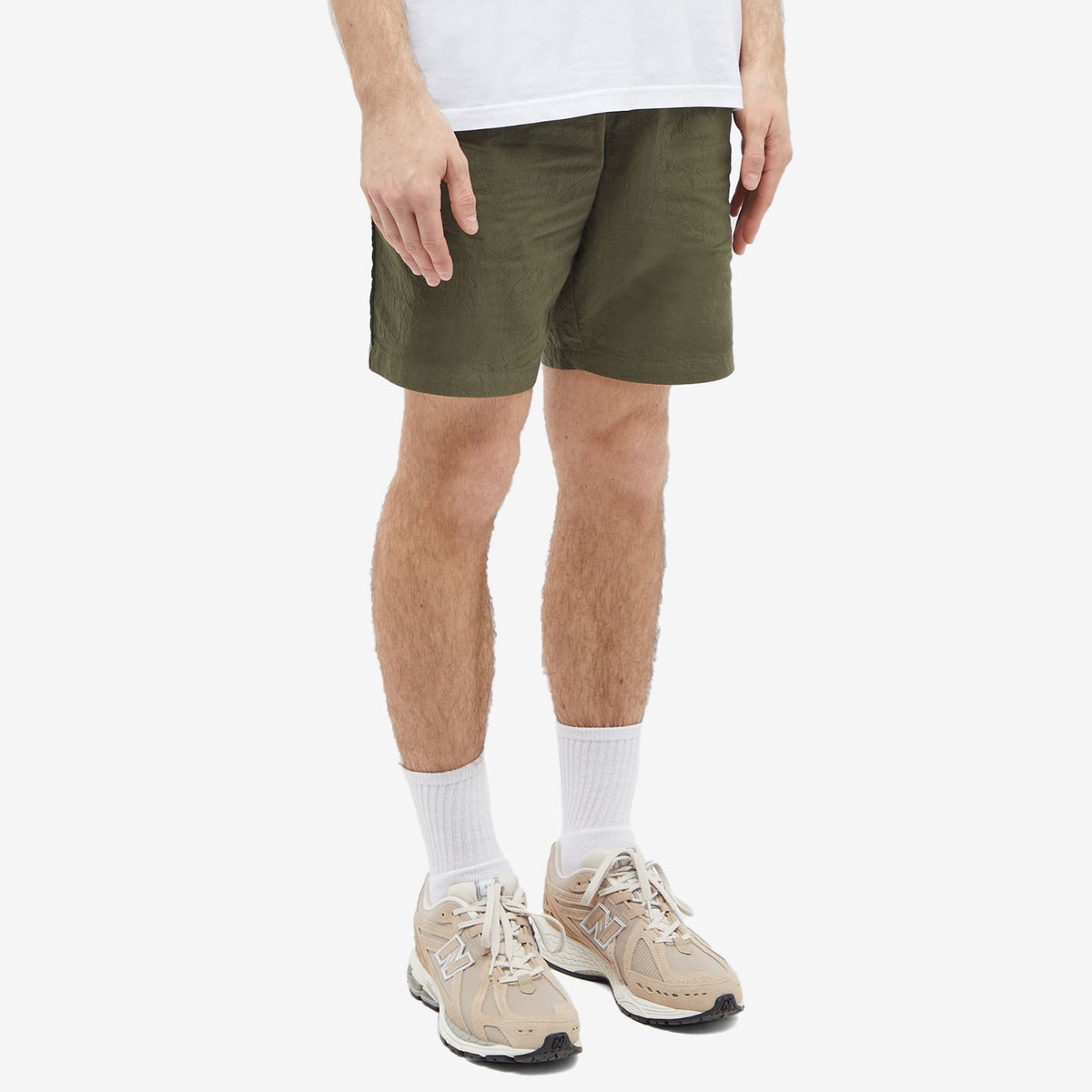 Folk Men's Crinkle Assembly Short in Olive Folk