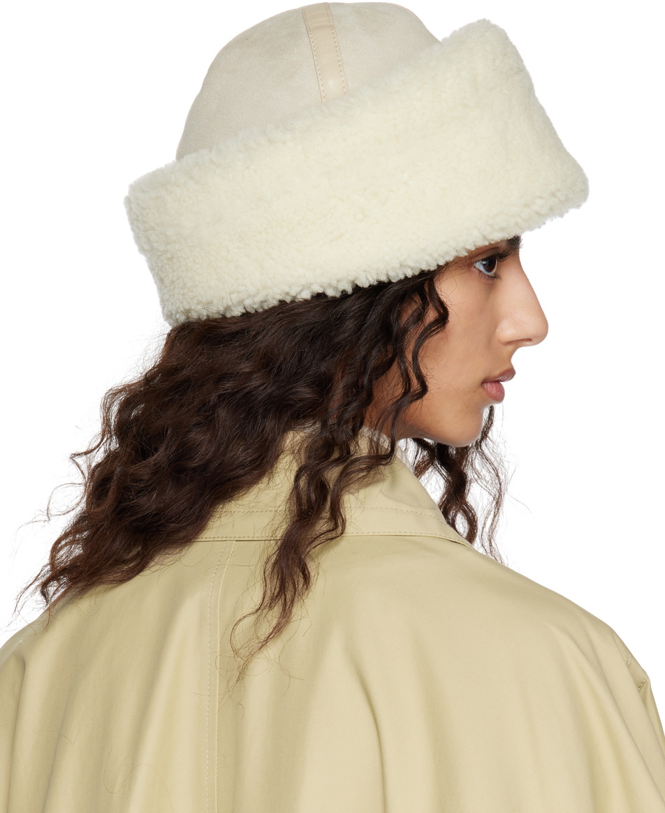 Totême Off-White Shearling Hat Toteme