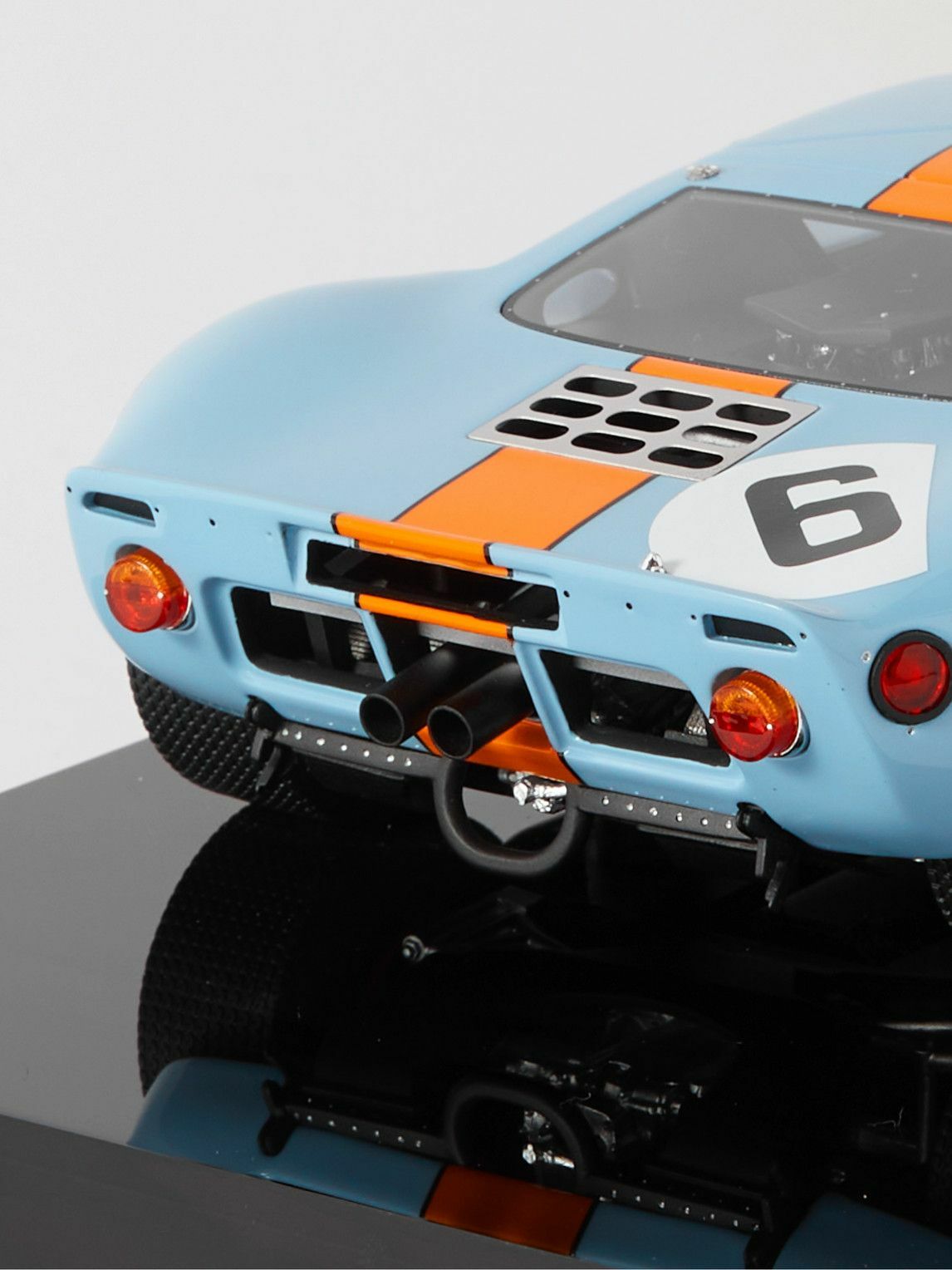 Amalgam Collection - Ford GT40 LeMans (1969) 1:18 Model Car Amalgam ...
