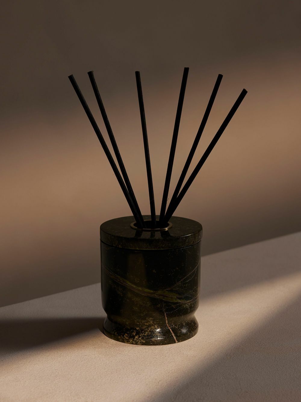 Soho Home Leather & Oud Forest Green Diffuser (150ml) Soho Home