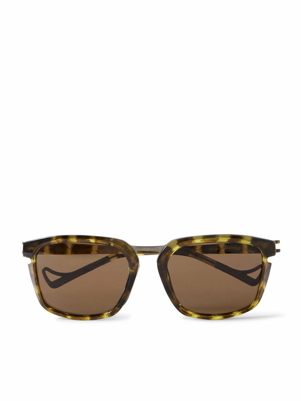 District Vision | CLOTHBASE