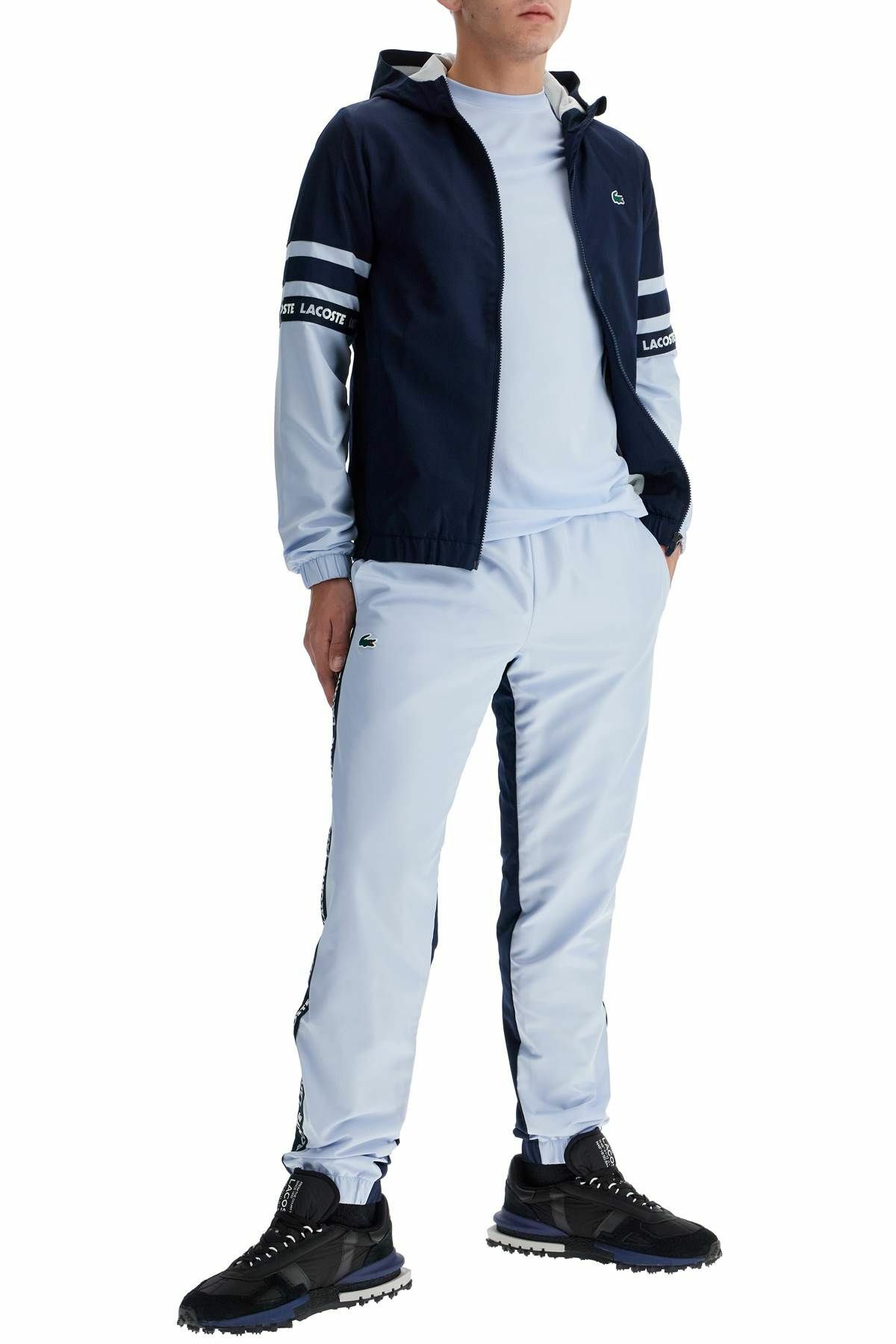 LACOSTE with logo and color block design Blue Lacoste