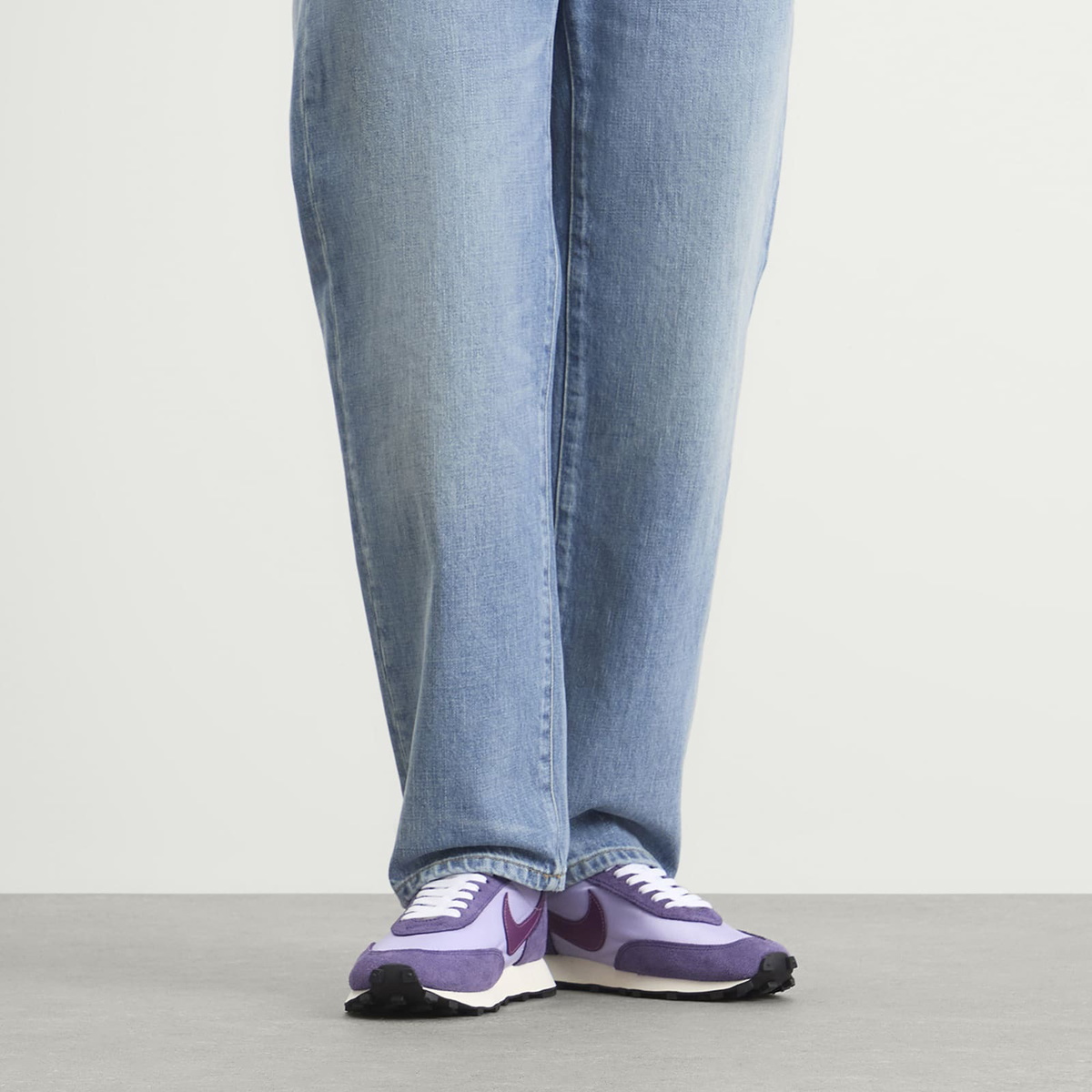 Nike Men's Daybreak Sp Sneaker in Field Purple/Viotech Nike