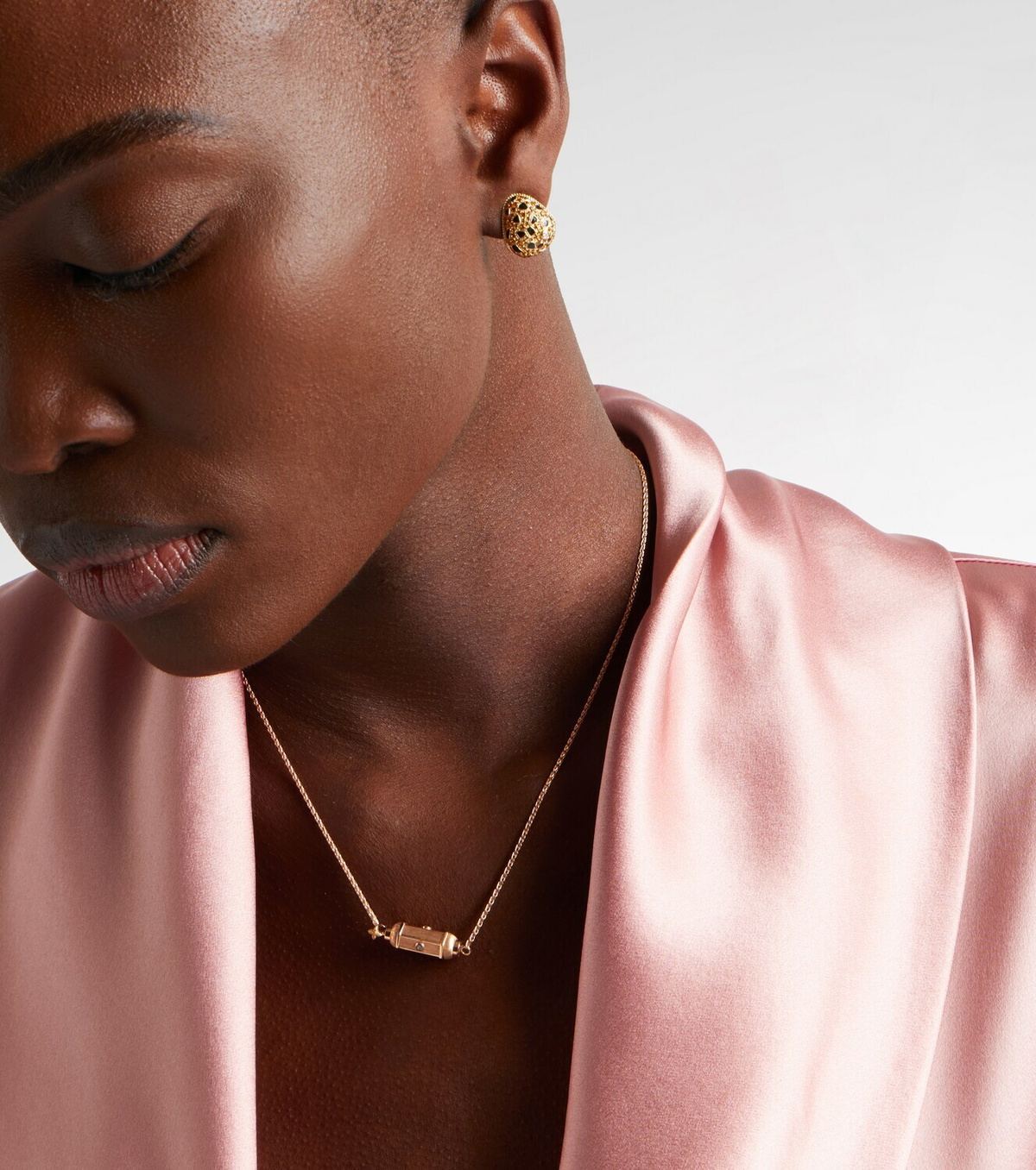 Marie Lichtenberg Coco Micro 18kt rose gold necklace with diamonds ...