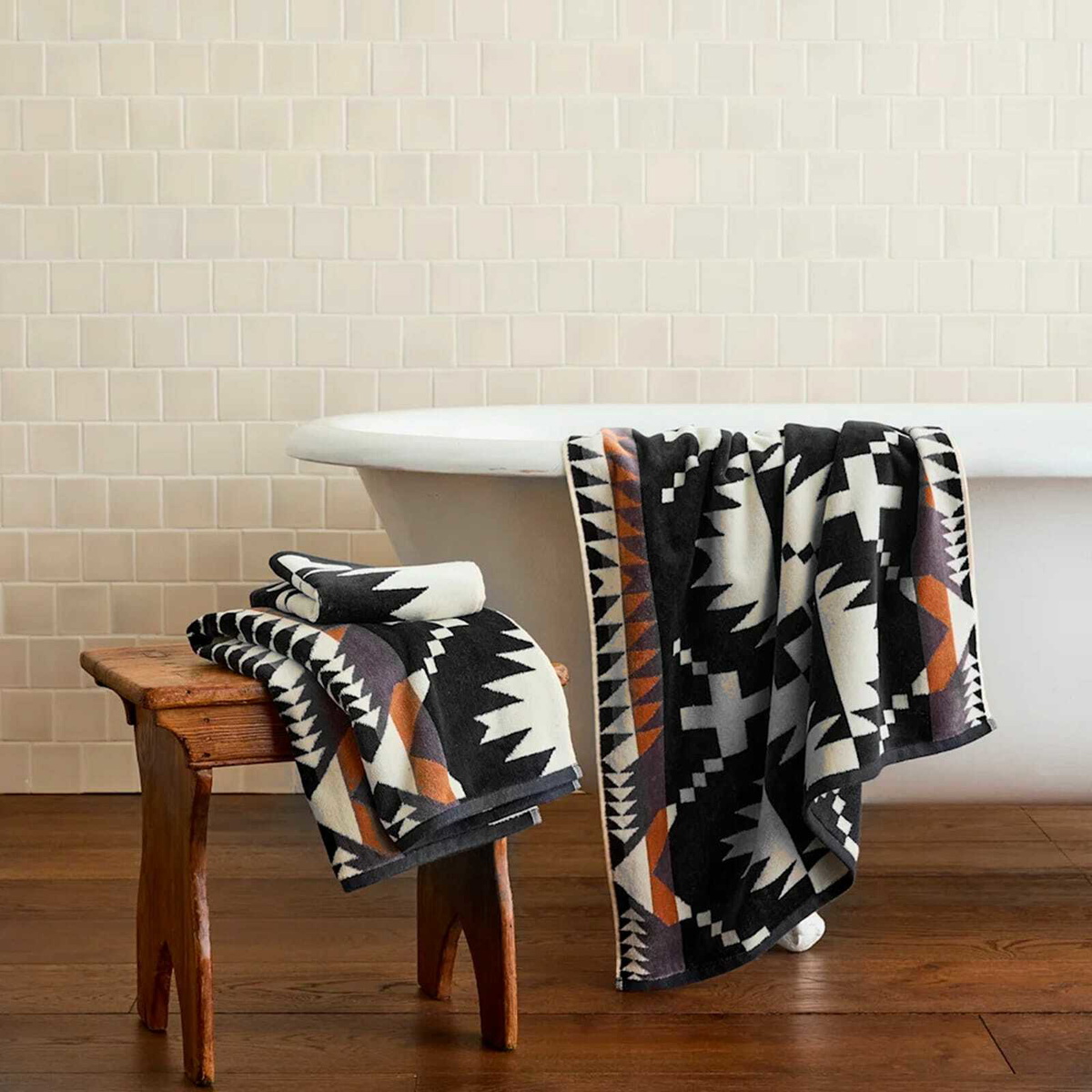 Pendleton Three Piece Towel Set in Spider Rock Pendleton