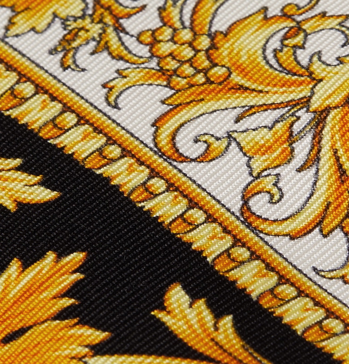 Versace - 7cm Printed Silk-Twill Tie - Black Versace