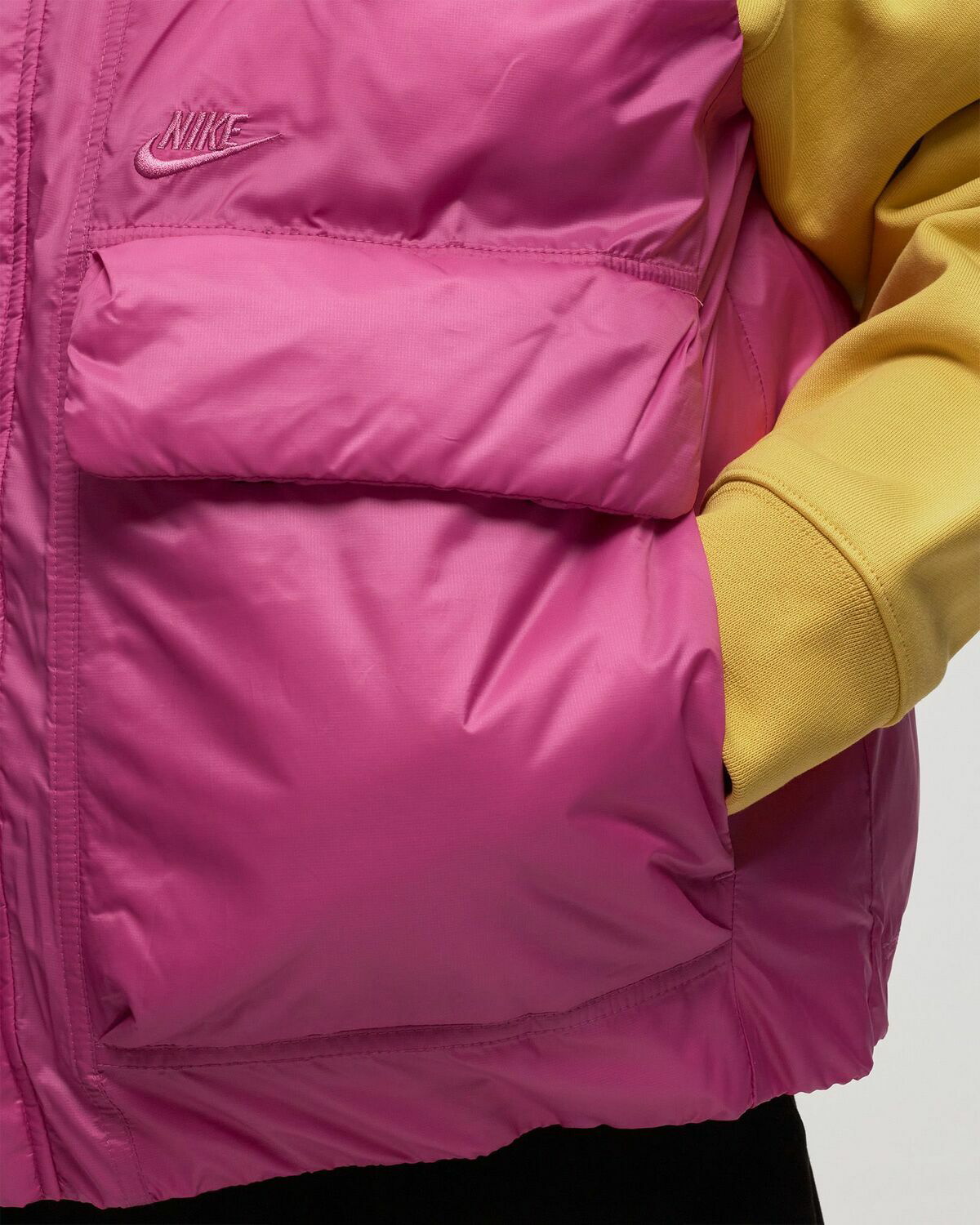 Nike Tech Pack Tfadv Insulated Woven Vest Pink Vests Nike