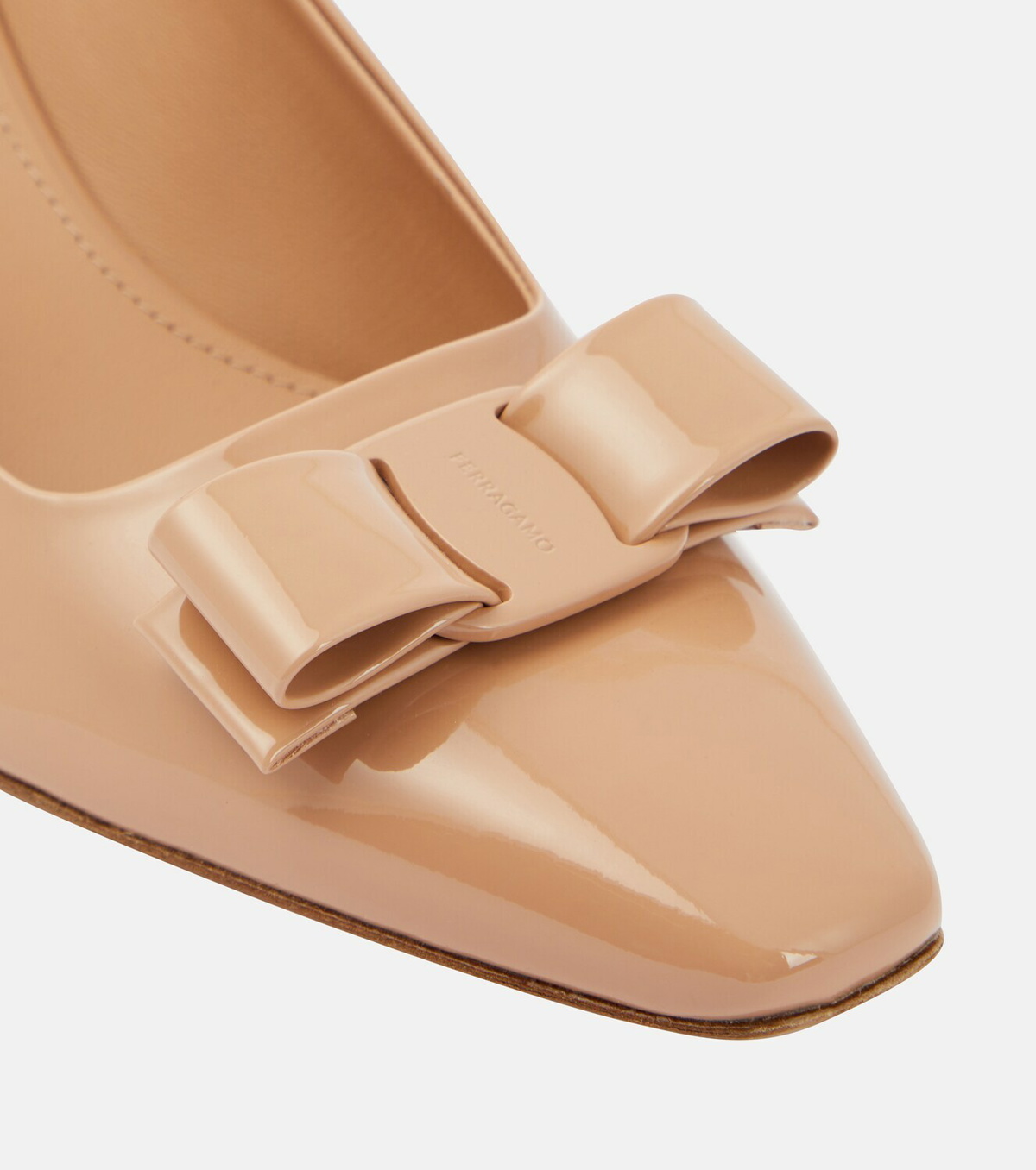 Ferragamo Vara patent leather pumps Salvatore Ferragamo