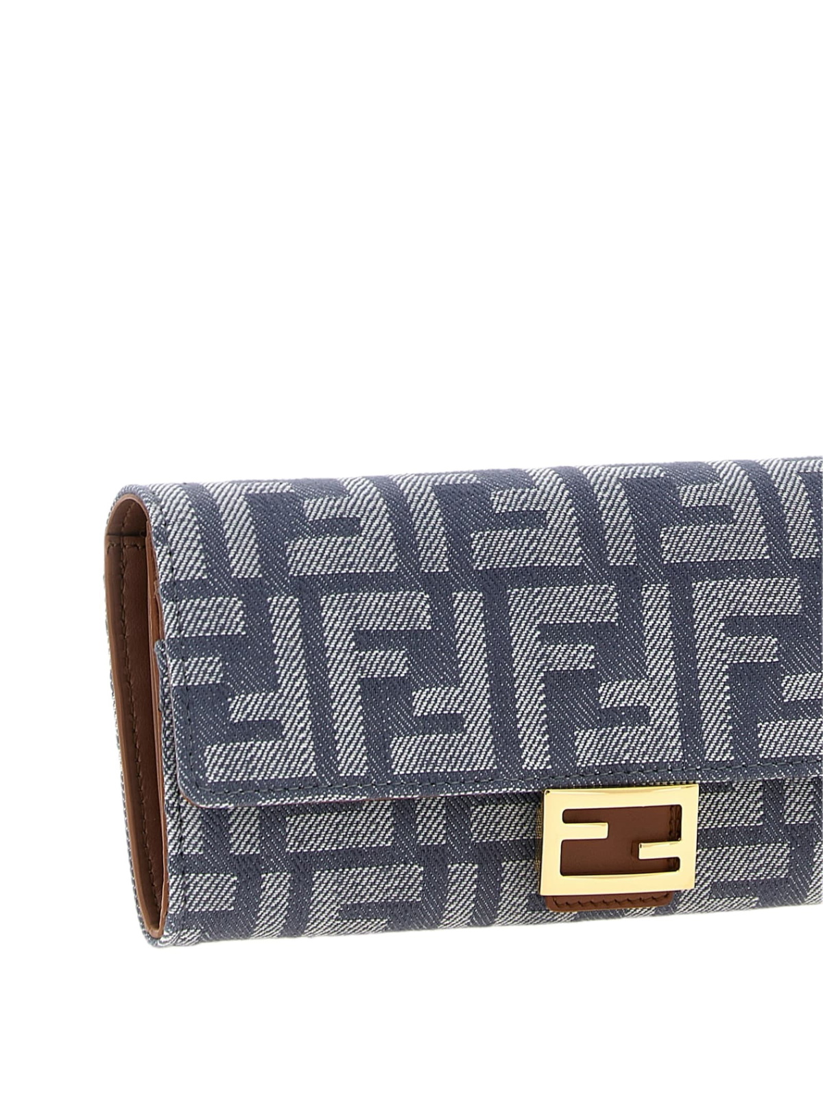 Fendi continental Baguette Wallet On Chain Fendi