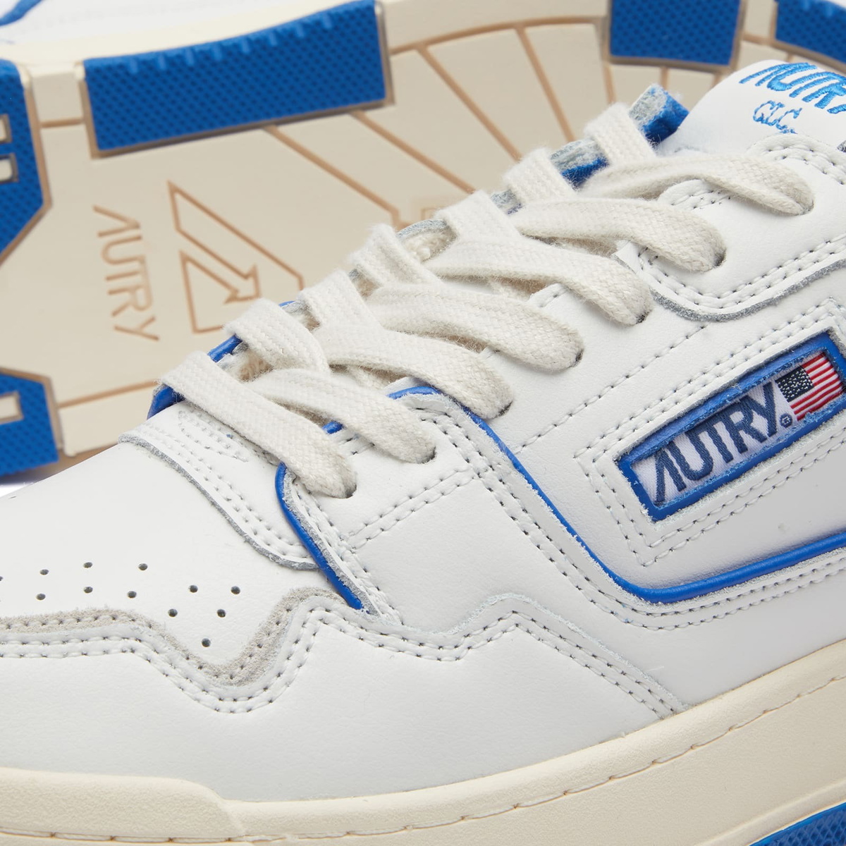 Autry Women's CLC Sneakers in White Autry