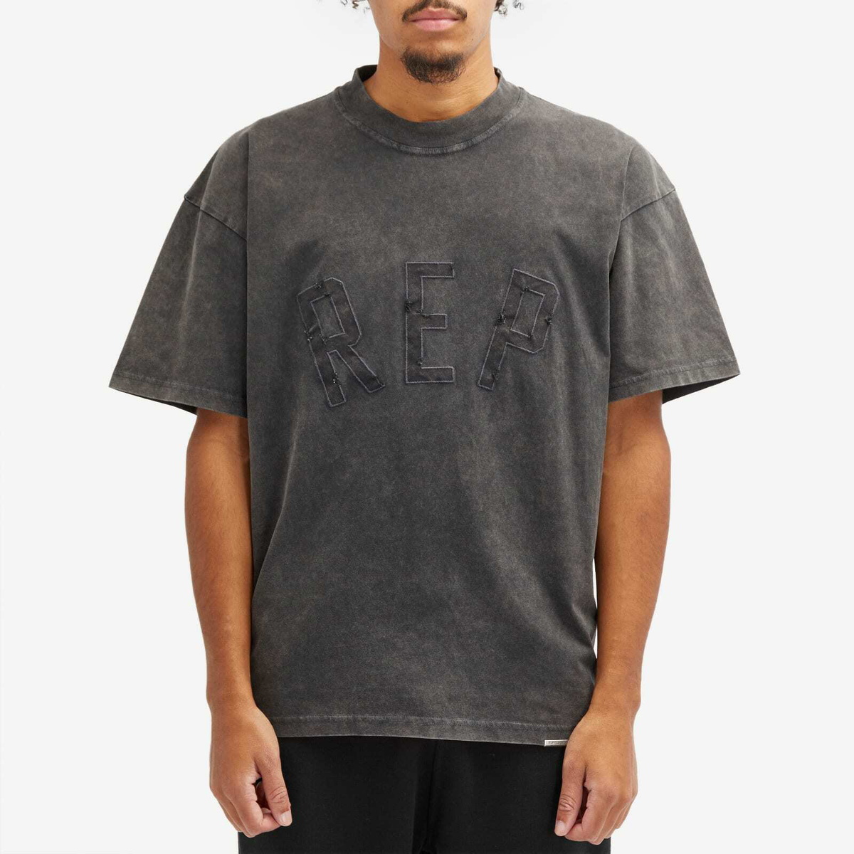Represent Men's Rep Applique T-Shirt in Vintage Black Represent