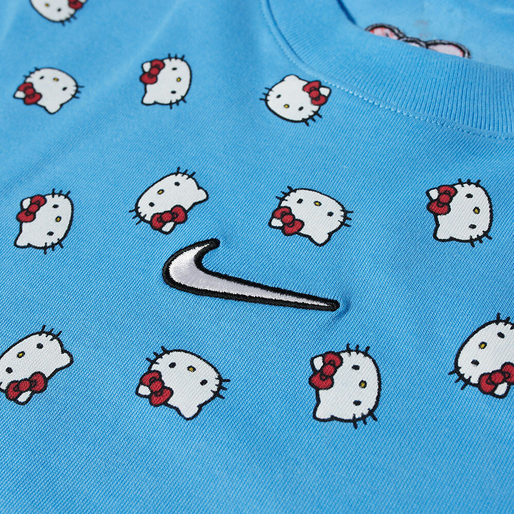 Nike x Hello Kitty T-Shirt in University Blue Nike