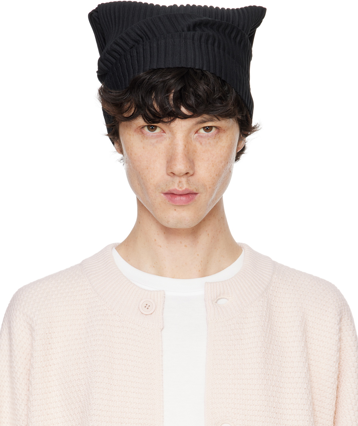 HOMME PLISSÉ ISSEY MIYAKE Black Pleats Tube Beanie Homme Plisse Issey ...