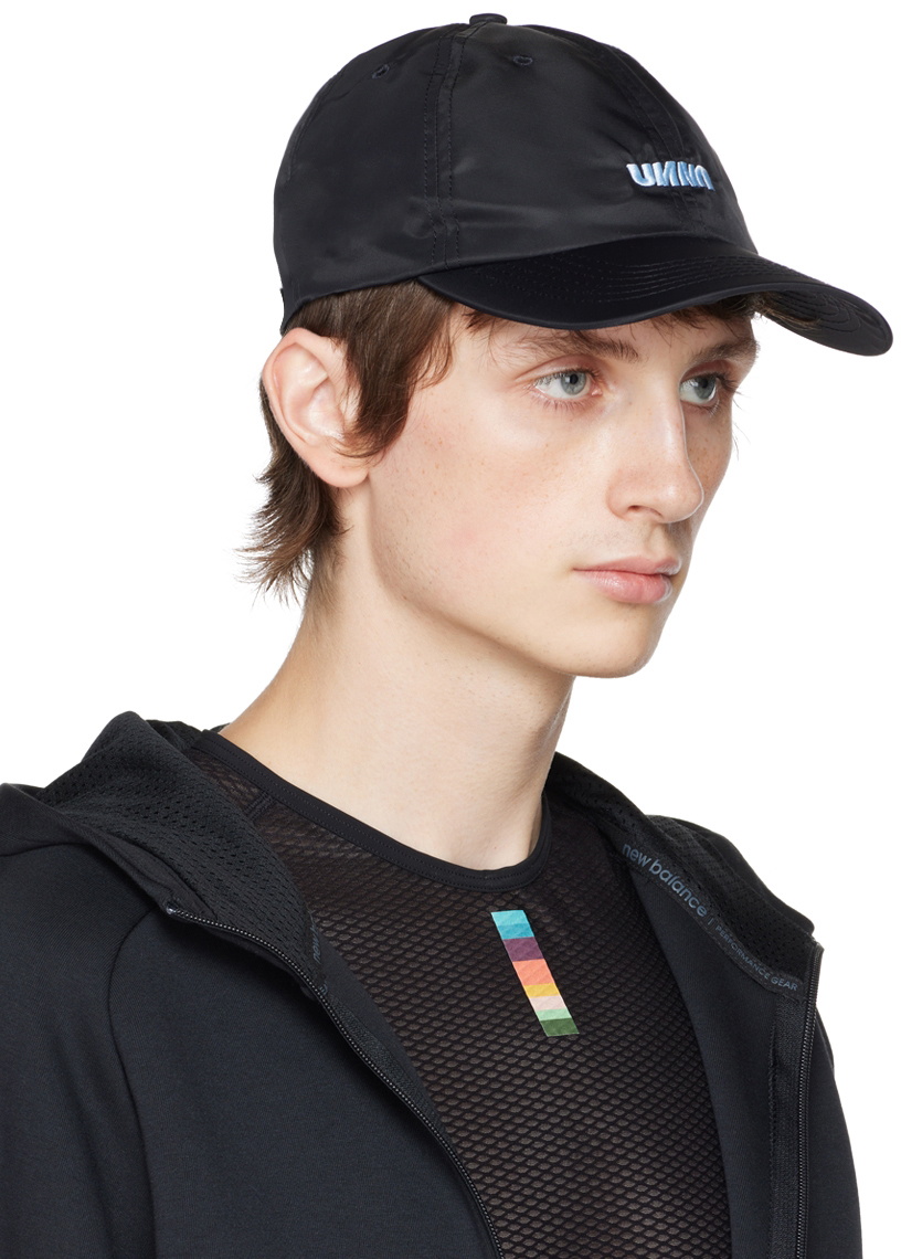 UNNA Black Shiny Cap