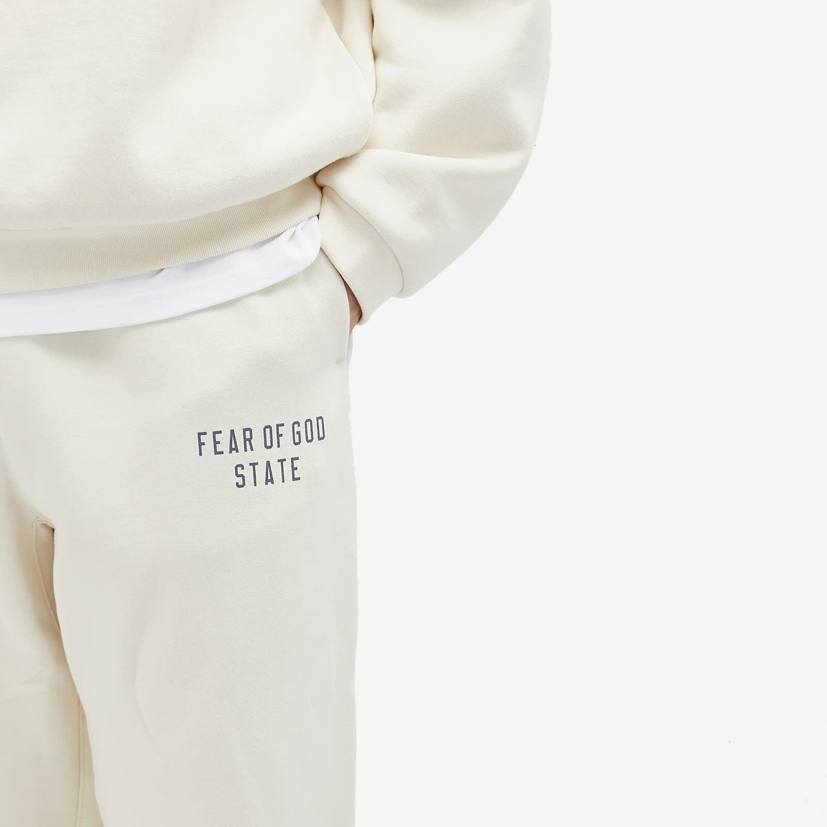 Fear of God ESSENTIALS Men's Fleece Essential Sweatpants in Shell Fear ...