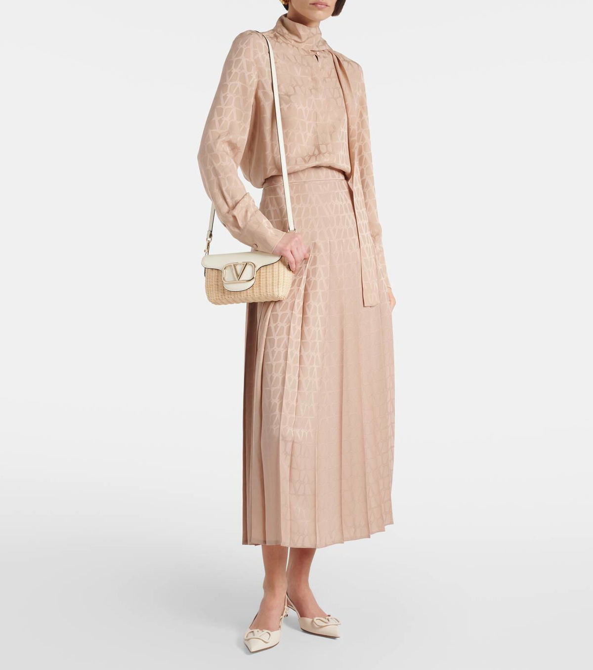 Valentino Garavani Locò Small leather-trimmed shoulder bag Valentino ...