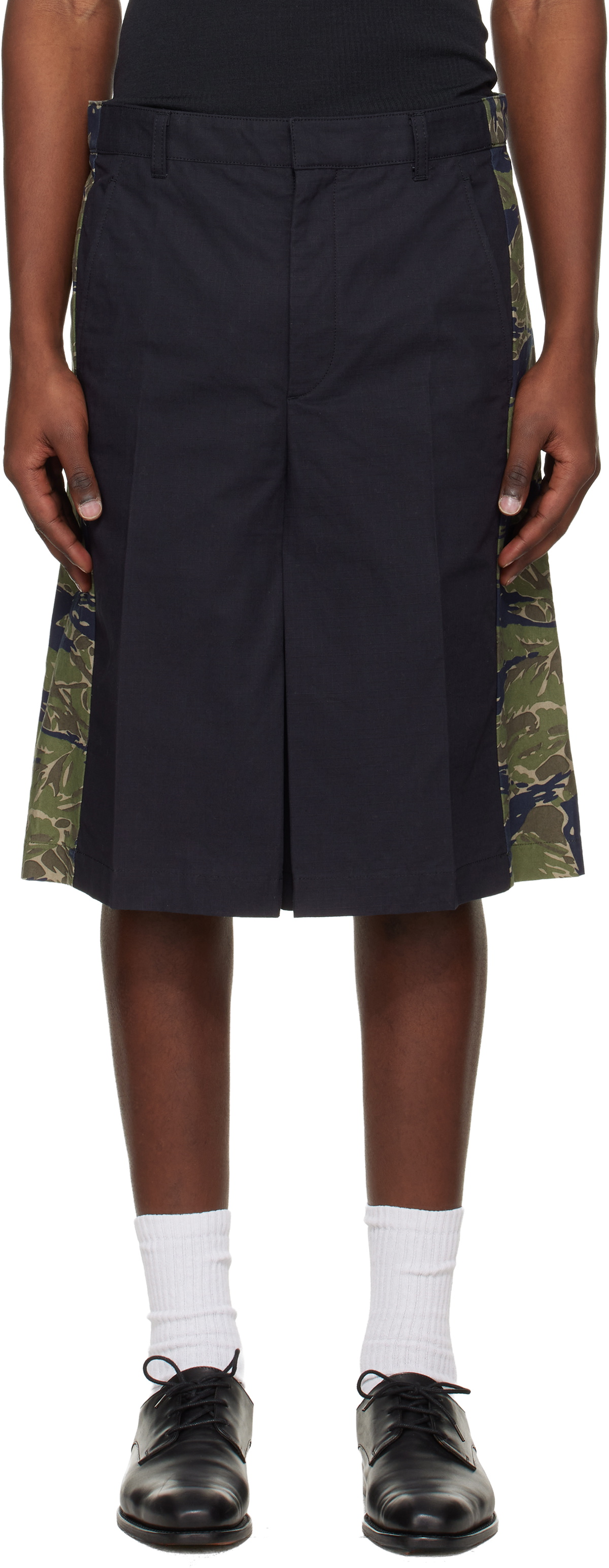 Toga Virilis Navy & Green Camouflage Shorts Toga Virilis