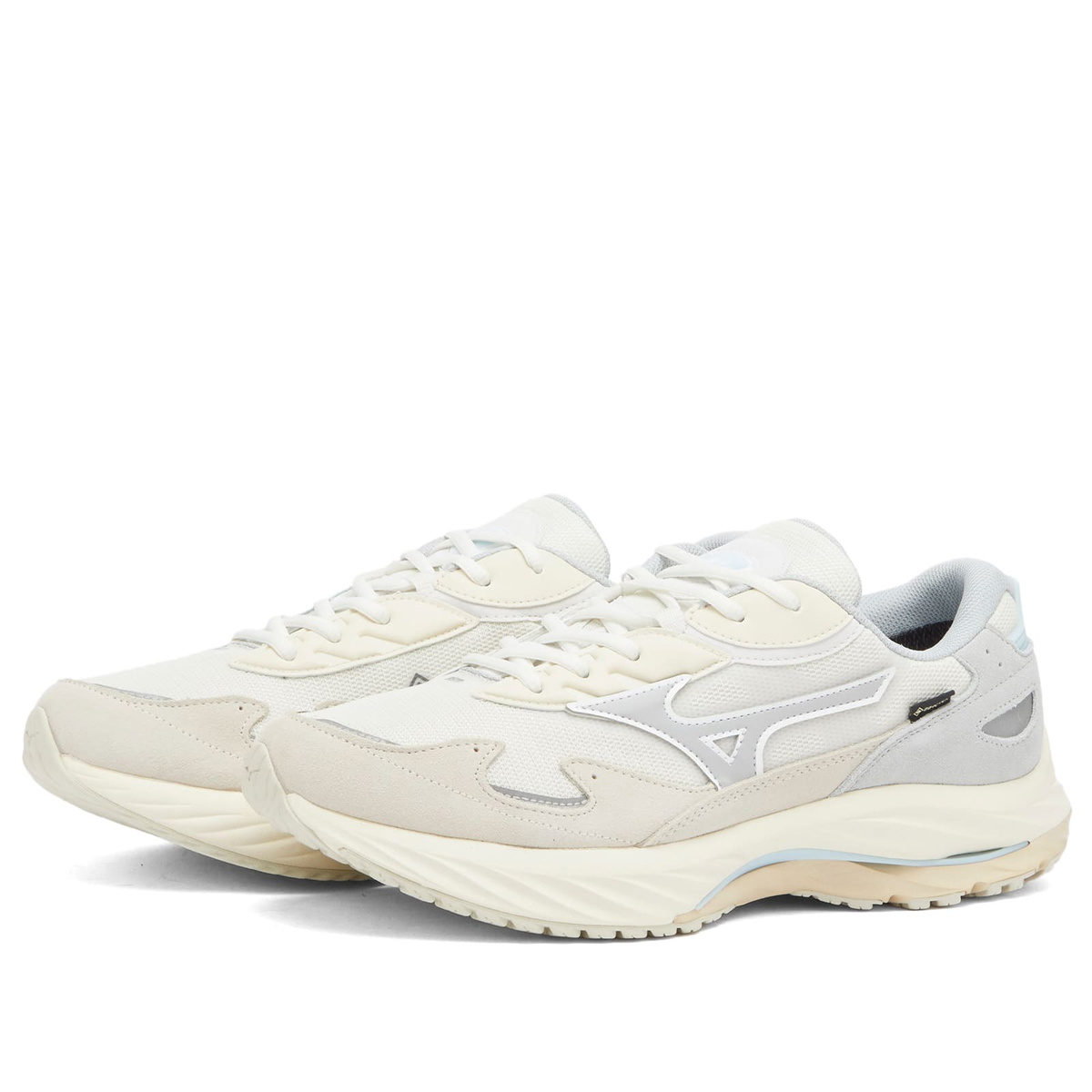 Mizuno x BSTN Wave Rider WAVE RIDER β Gore-tex Sneaker in Snow White ...